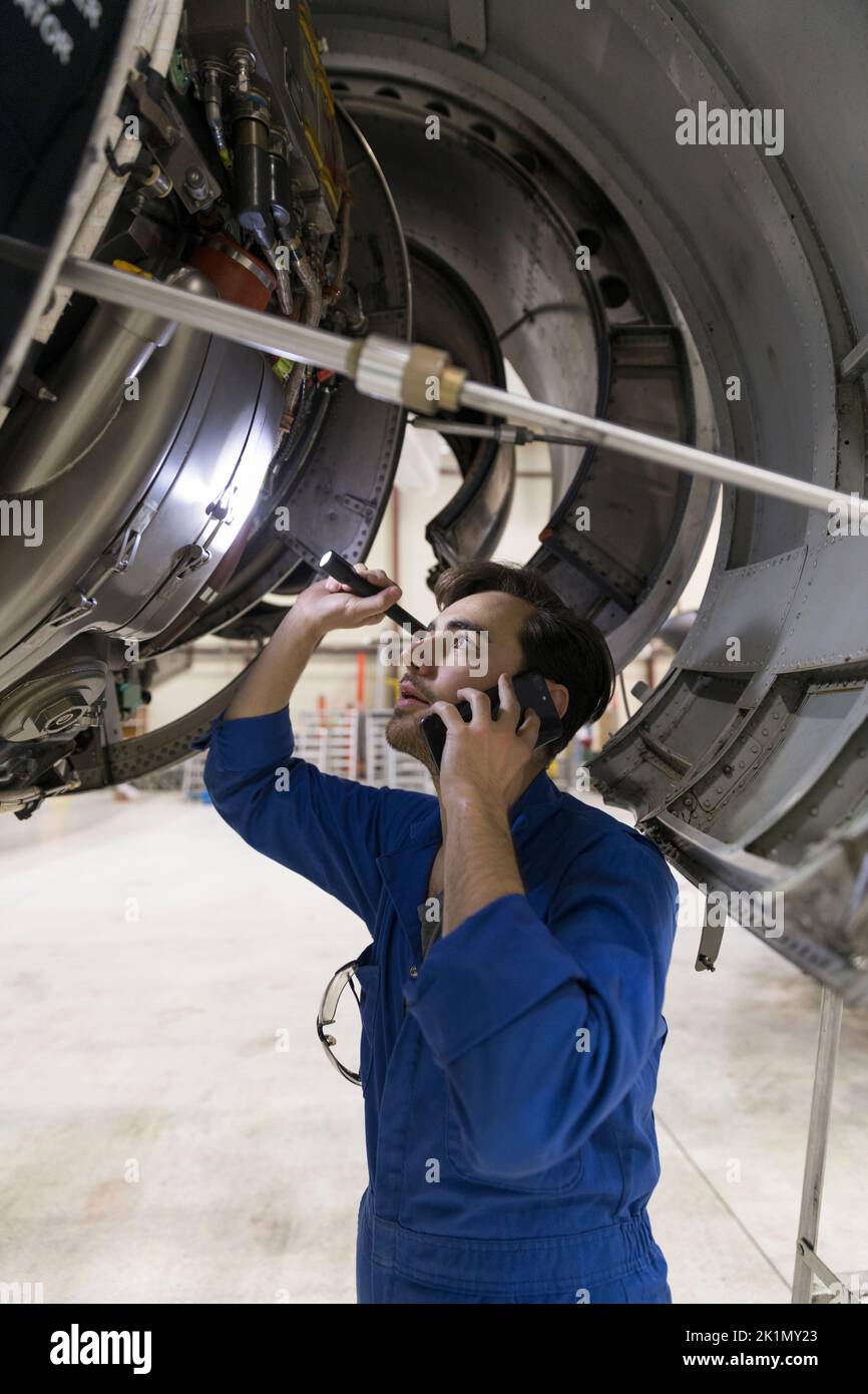 Inspecting an airplane hi-res stock photography and images - Alamy