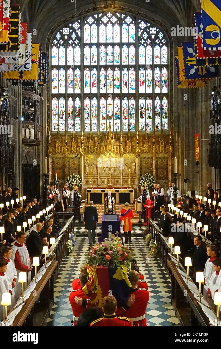 The coffin of Queen Elizabeth II is carried into St George's Chapel in ...