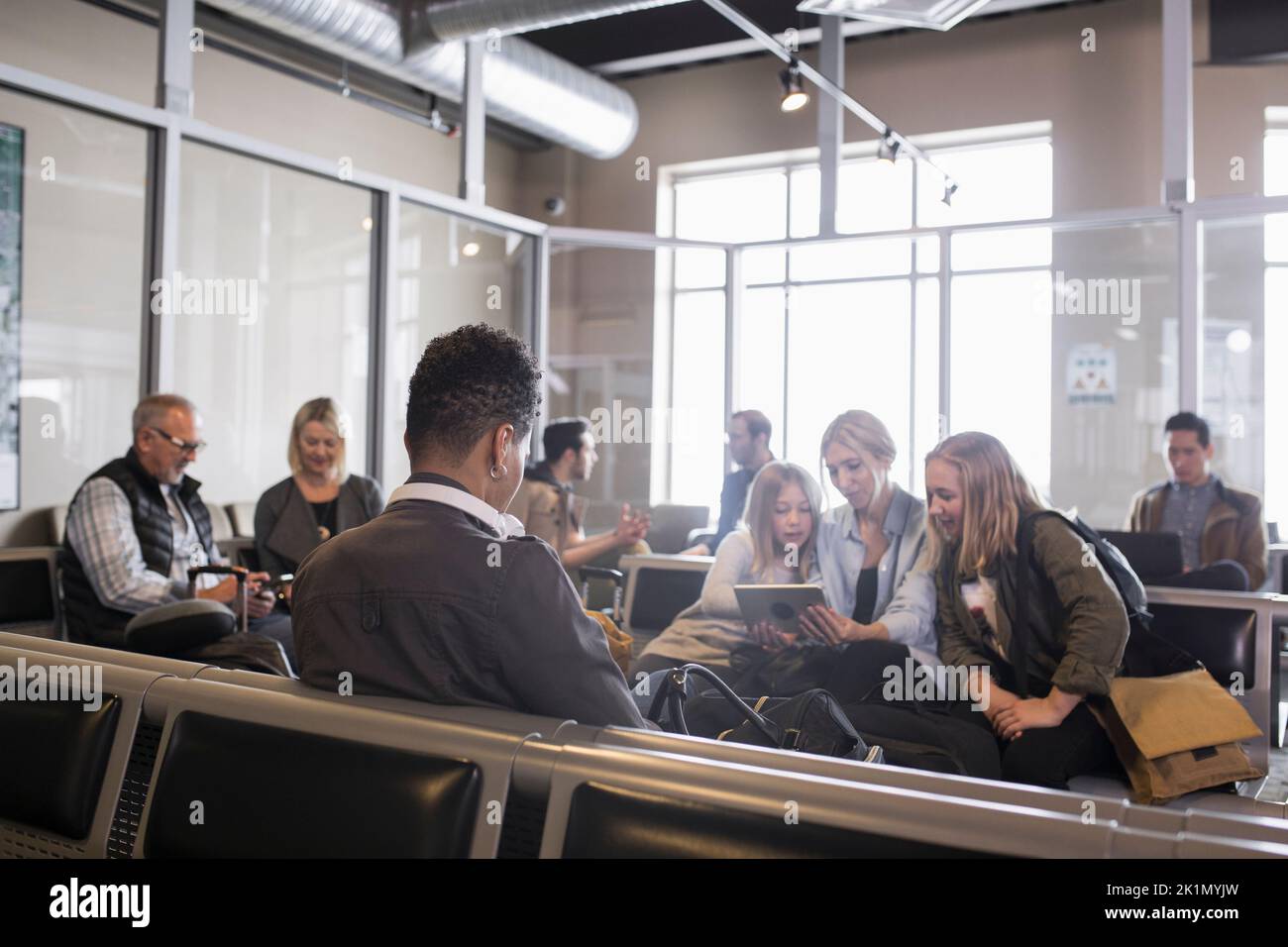 People waiting waiting area hi-res stock photography and images - Alamy