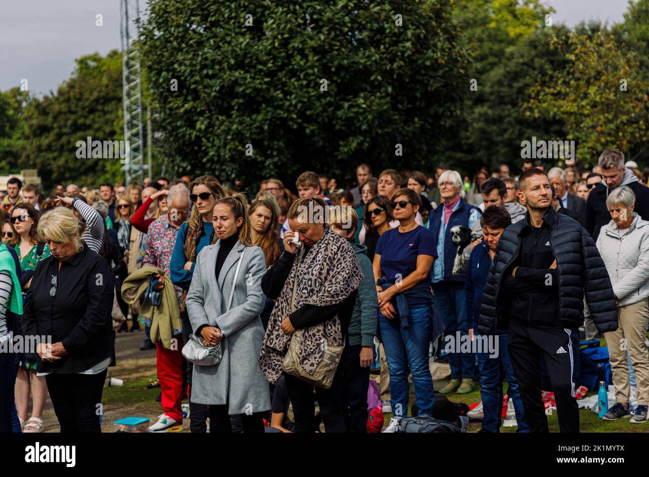 London, UK. 19th Sep, 2022. Huge crowds gathered in Hyde Park to watch ...