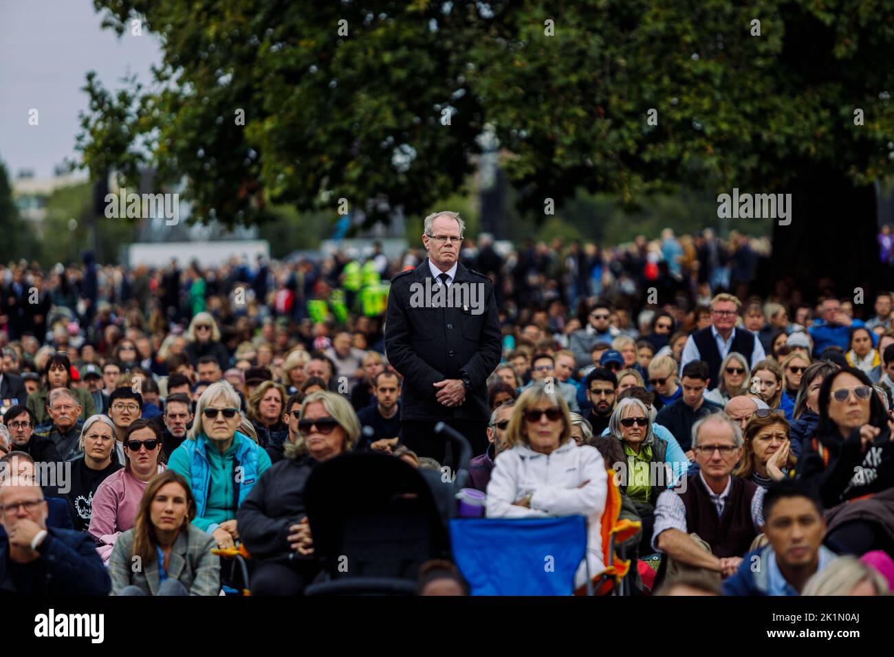 London, UK. 19th Sep, 2022. Huge crowds gathered in Hyde Park to watch ...