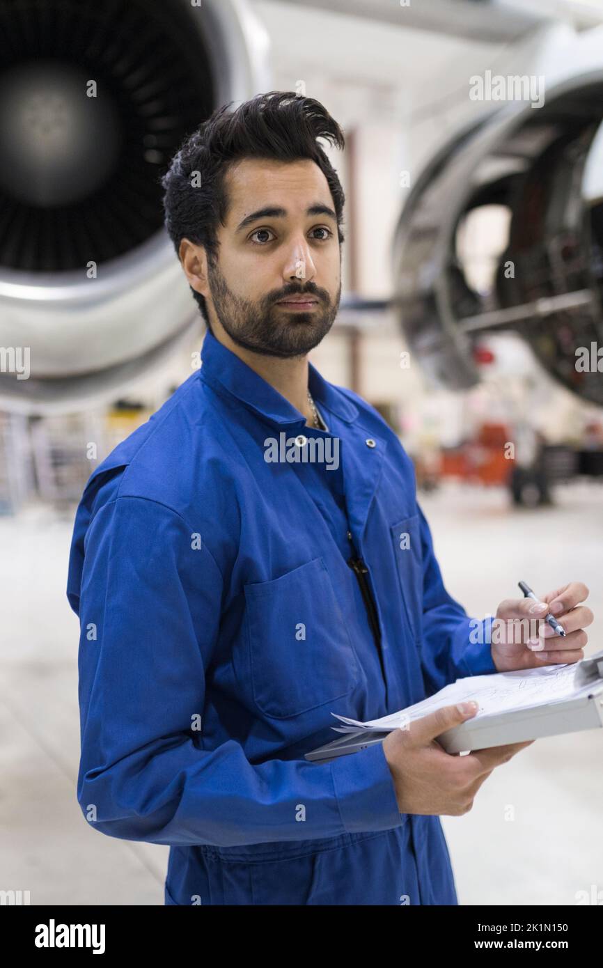 Watch maintenance hi-res stock photography and images - Alamy