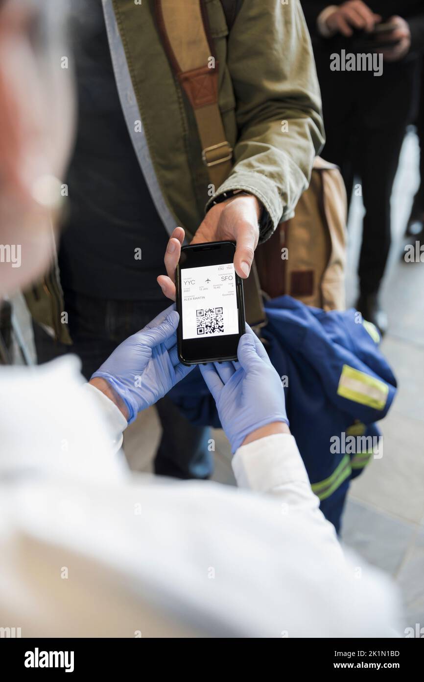 High view boarding hi-res stock photography and images - Alamy