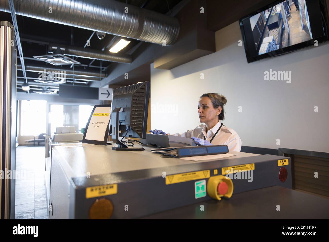 Luggage x ray hi-res stock photography and images - Alamy