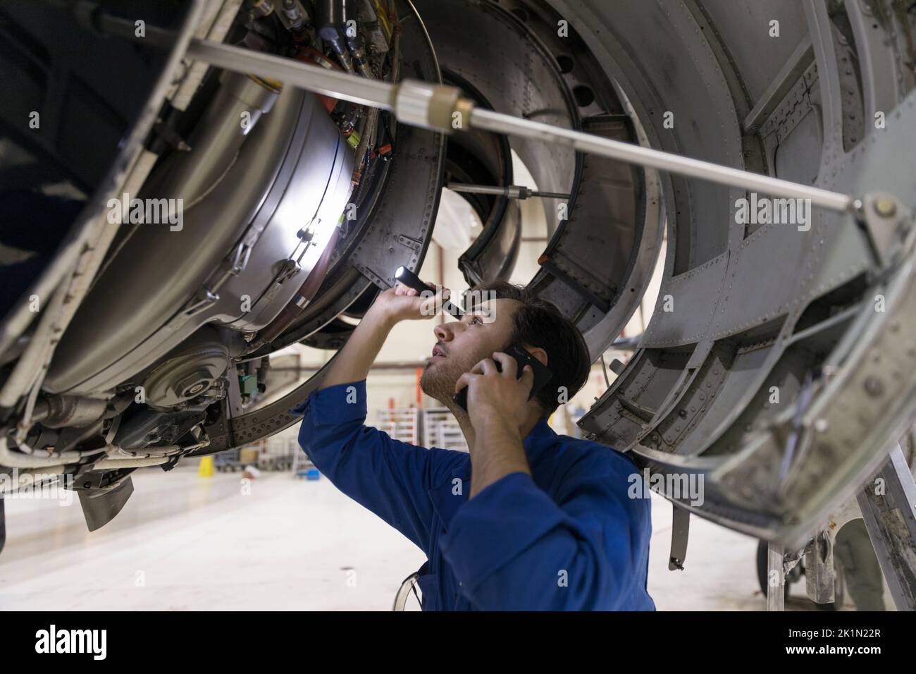 Jet engine maintenance hi-res stock photography and images - Alamy
