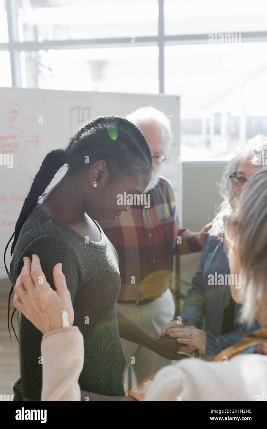 Woman support woman hi-res stock photography and images - Alamy