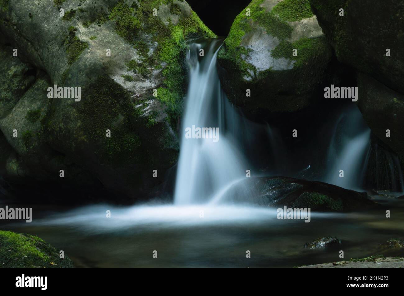 Water bubbling hi-res stock photography and images - Alamy