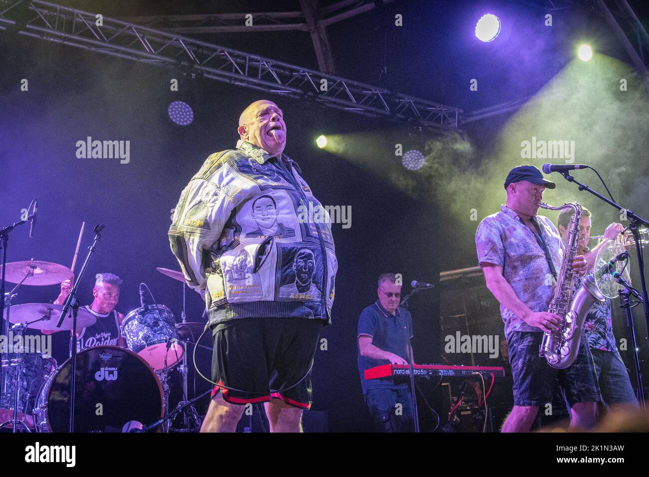 Buster bloodvessel hi-res stock photography and images - Alamy