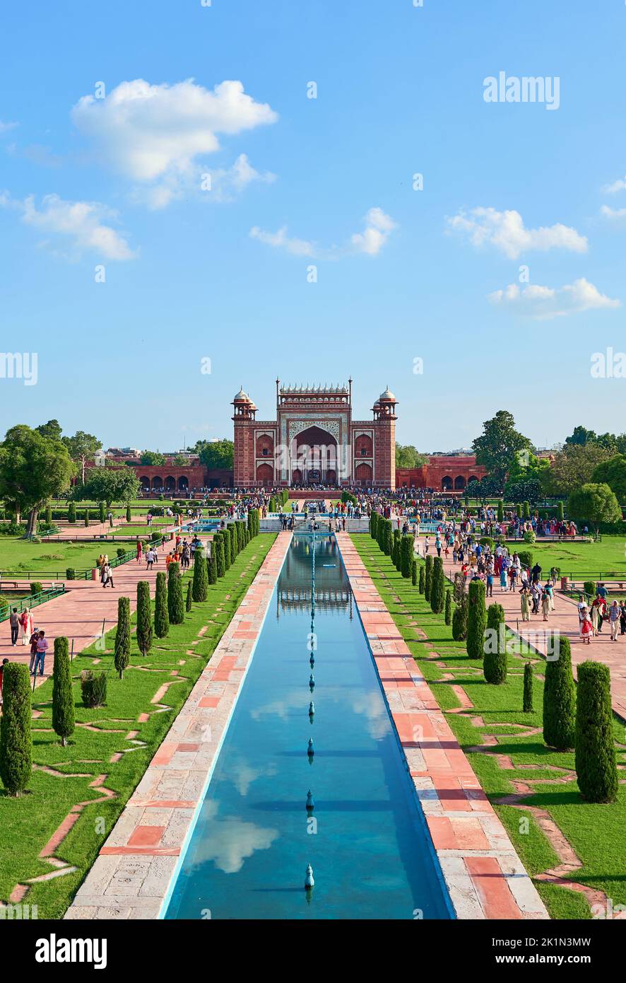 view of the red palace in india Stock Photo - Alamy