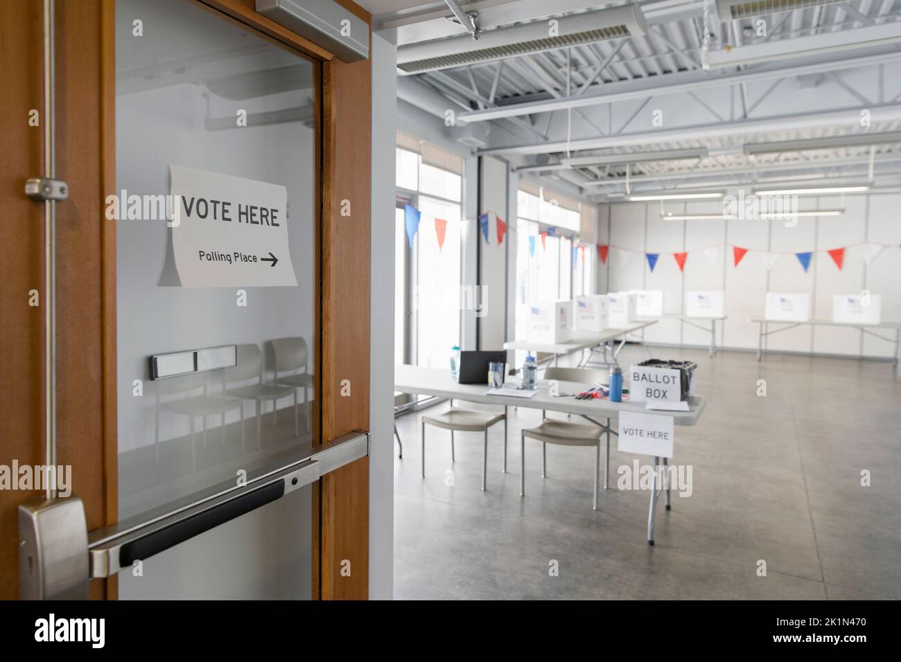 Empty polling place hi-res stock photography and images - Alamy