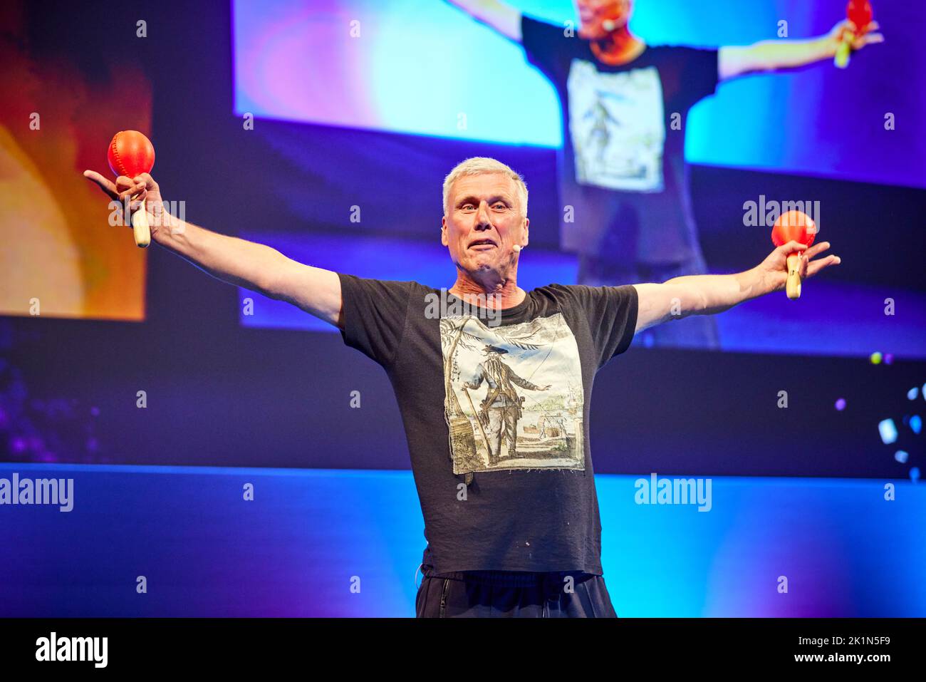 Mark Berry, Bez, English percussionist, dancer, DJ and media ...
