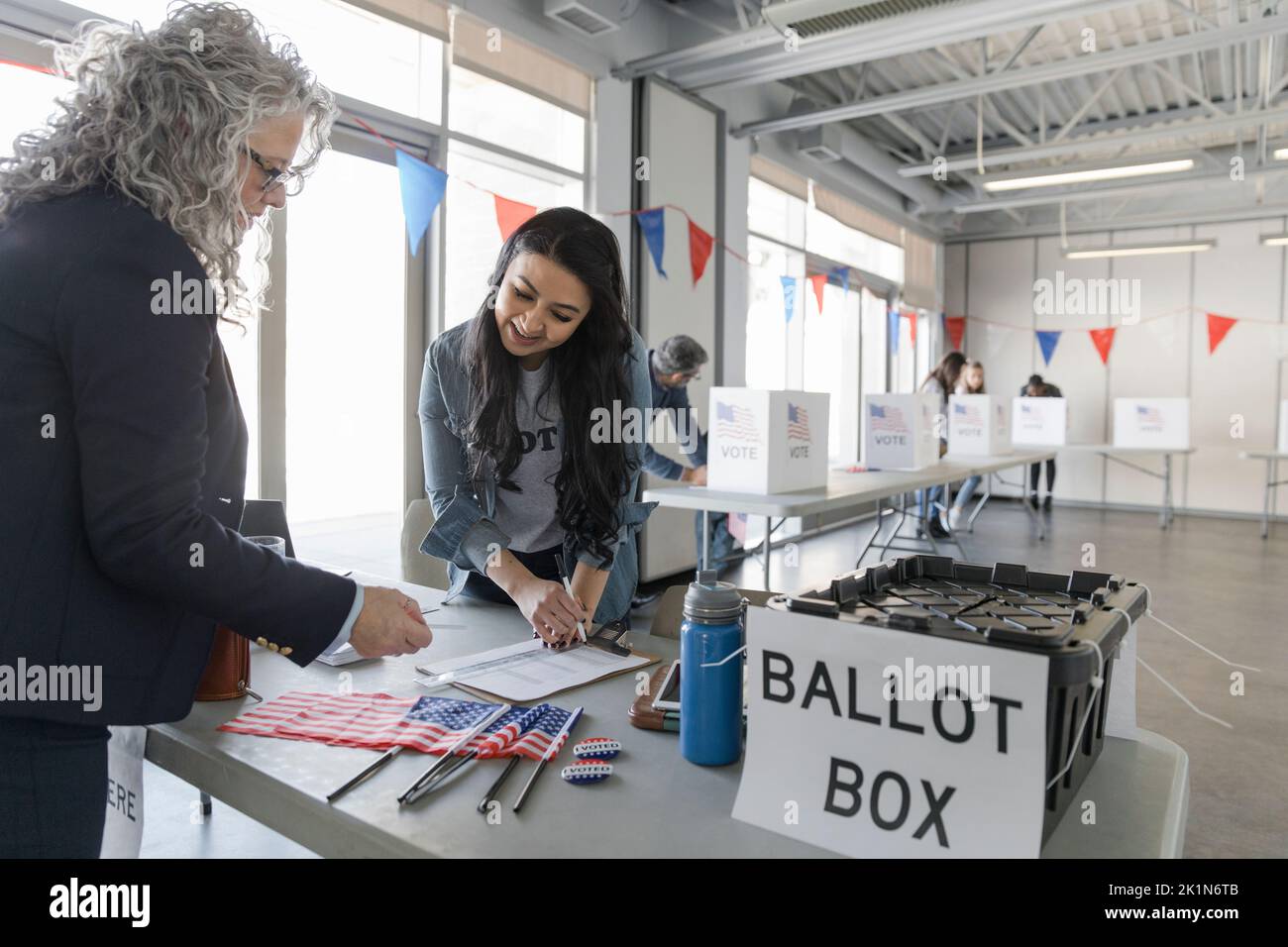 Check 24 hi-res stock photography and images - Alamy