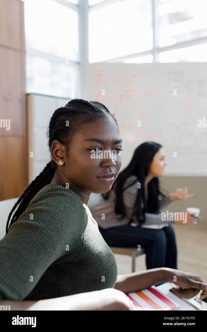 Young people support hi-res stock photography and images - Alamy