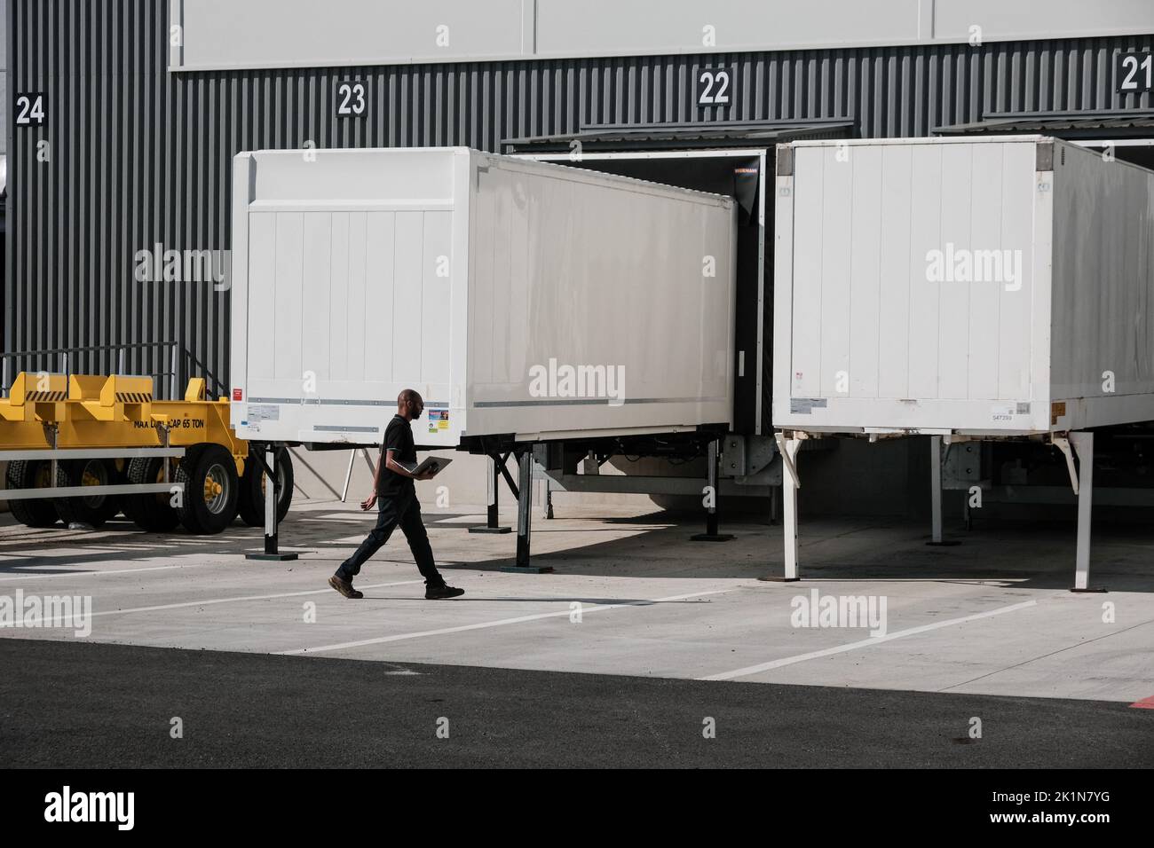 Loading / unloading docks. In Cornebarrieu, near the suburbs of ...