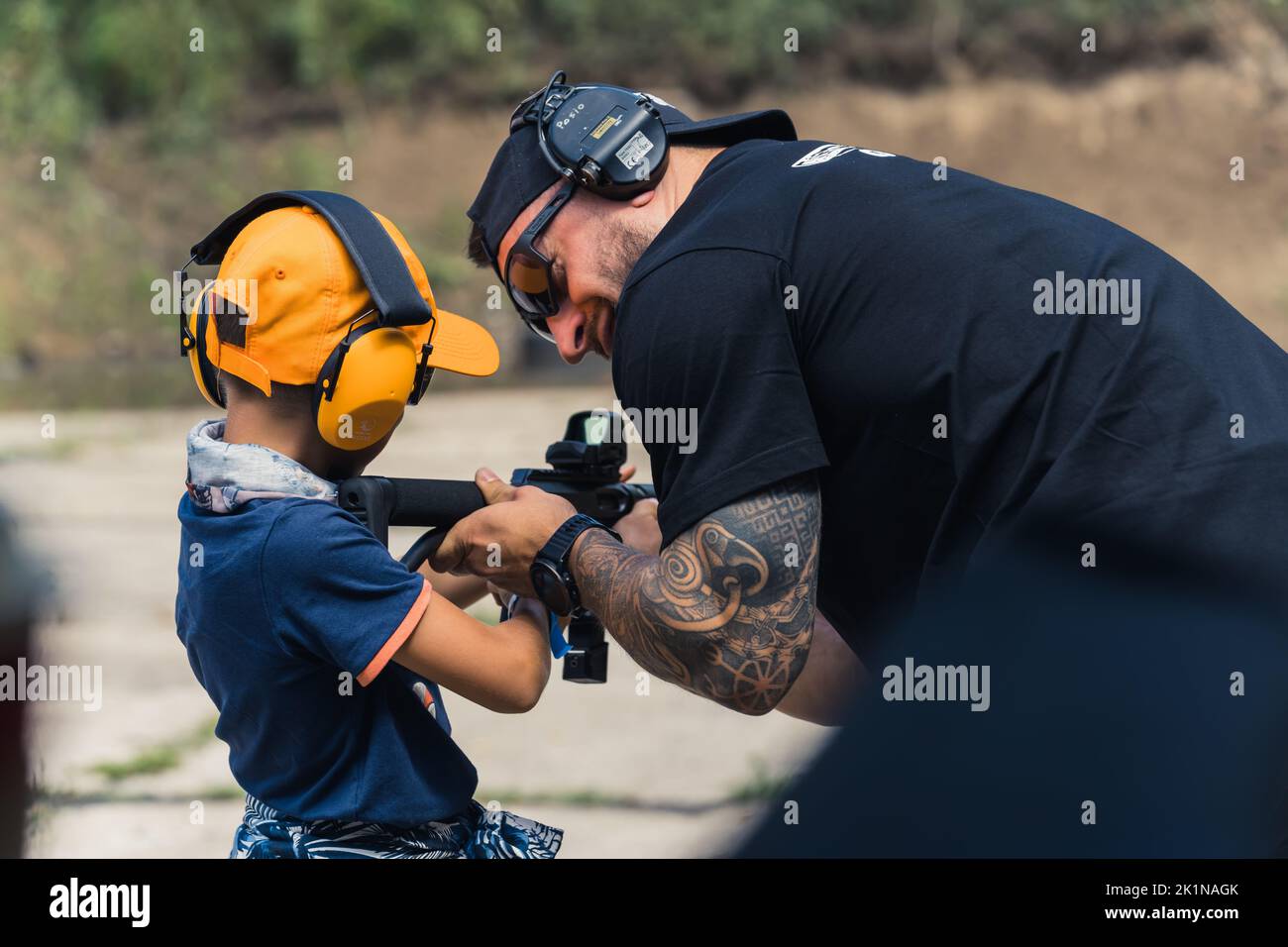 Father son gun hi-res stock photography and images - Alamy