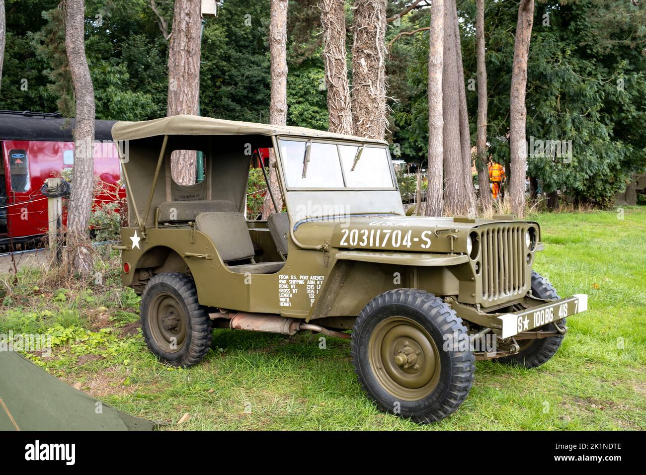 16. Vintage ex US military jeep on display Stock Photo - Alamy