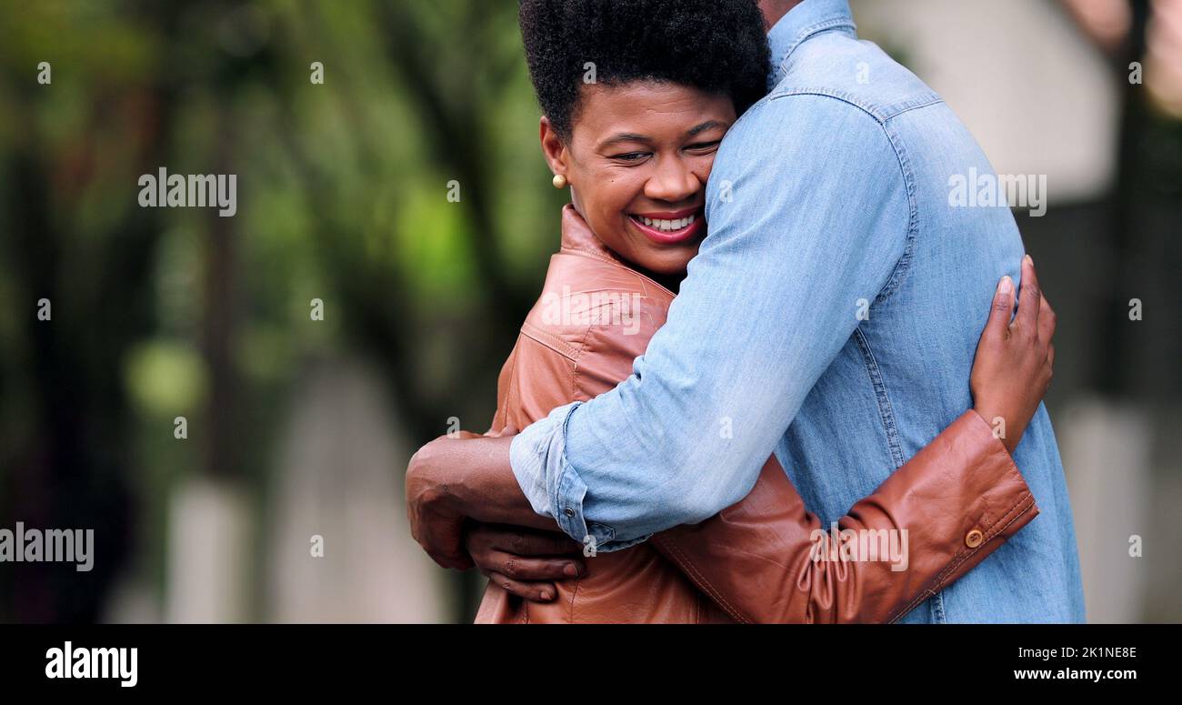 African people embrace. Two people hugging Stock Photo - Alamy