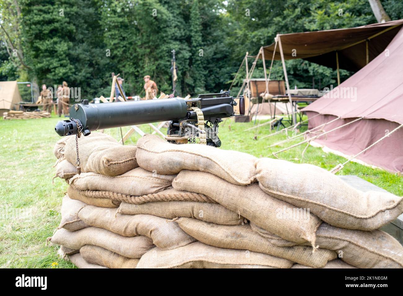 60. Decommission ex military sub machine sten gun and clip behind ...