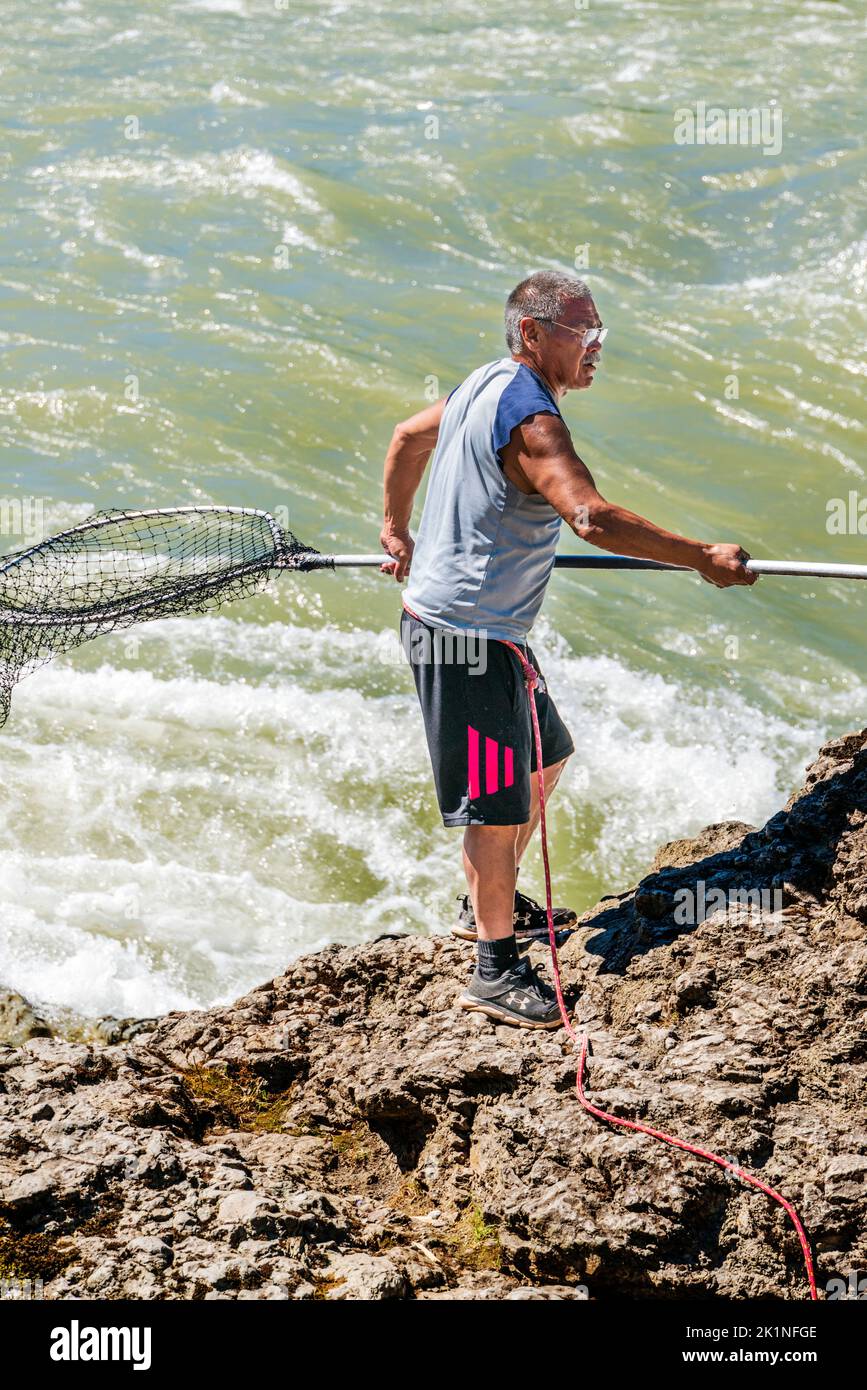 Indigenous man minority in hi-res stock photography and images - Alamy