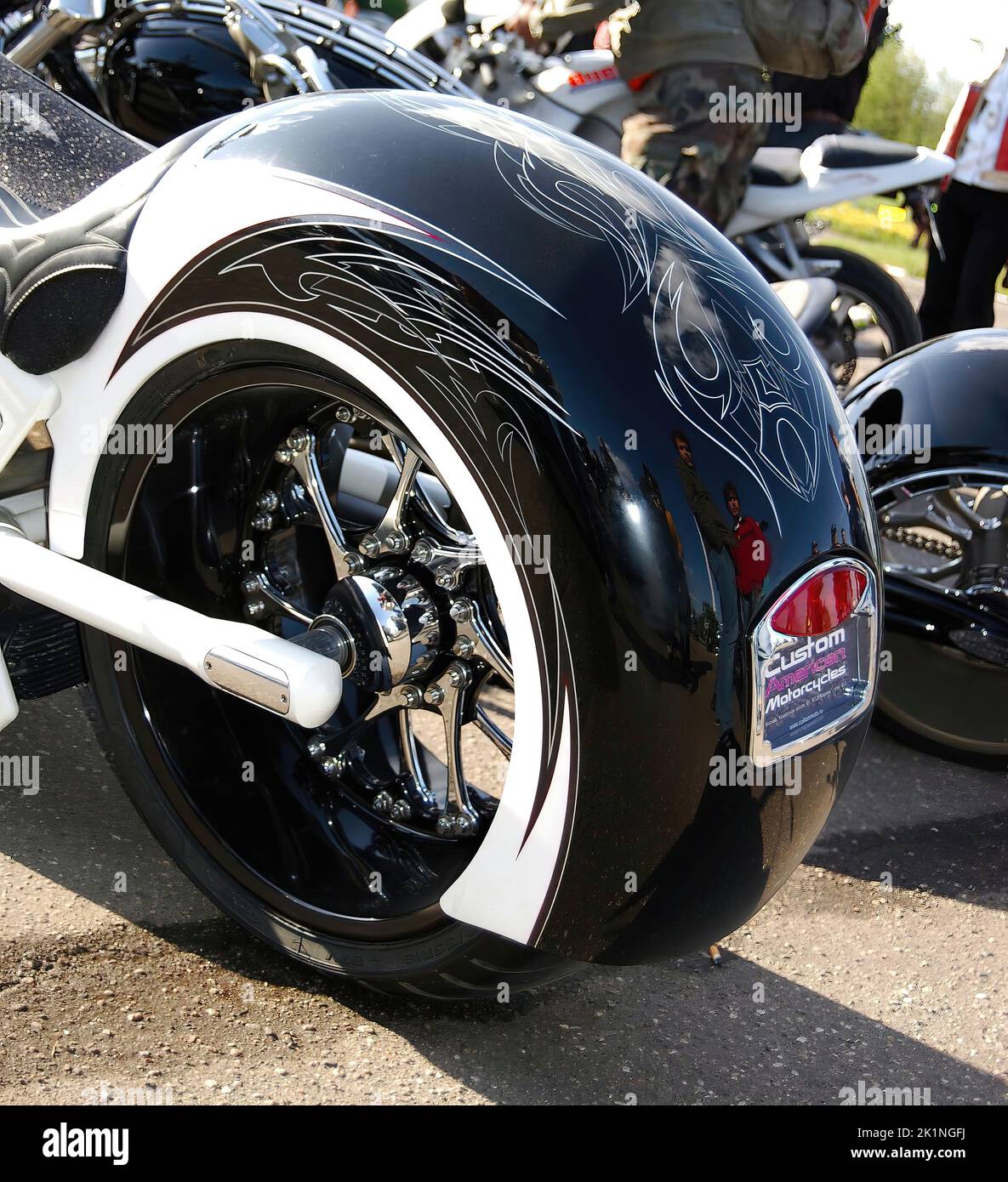 Details of some Beautiful Custom Harley-Davidson Motorcycles (2 Stock ...