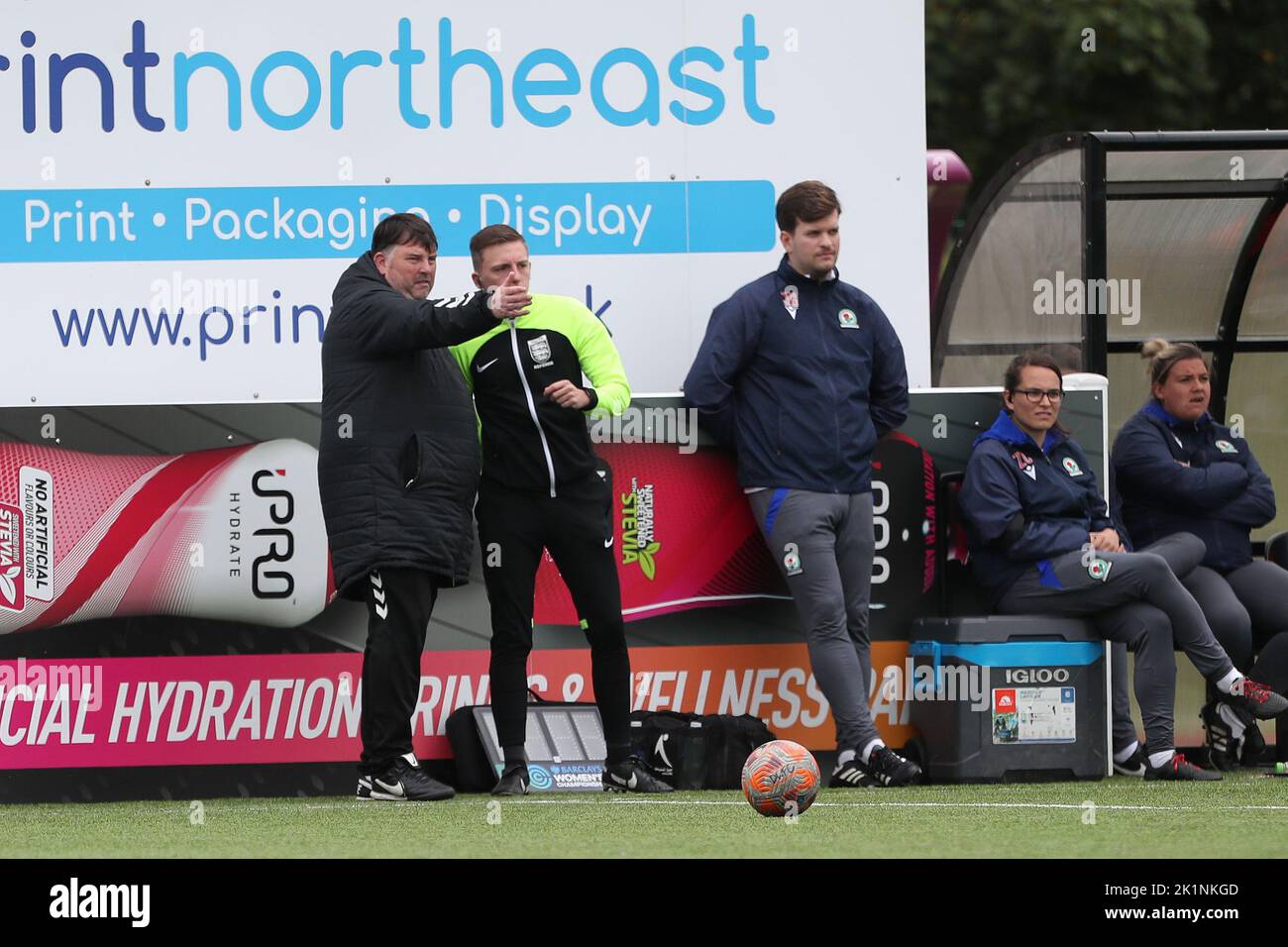 Fourth official football hi-res stock photography and images - Alamy