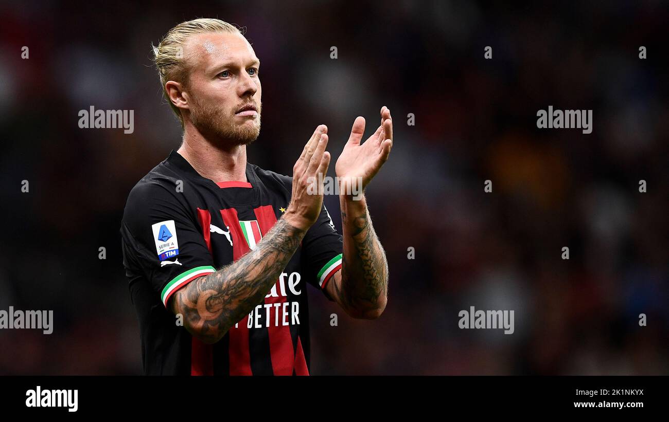 Simon kjaer hi-res stock photography and images - Alamy