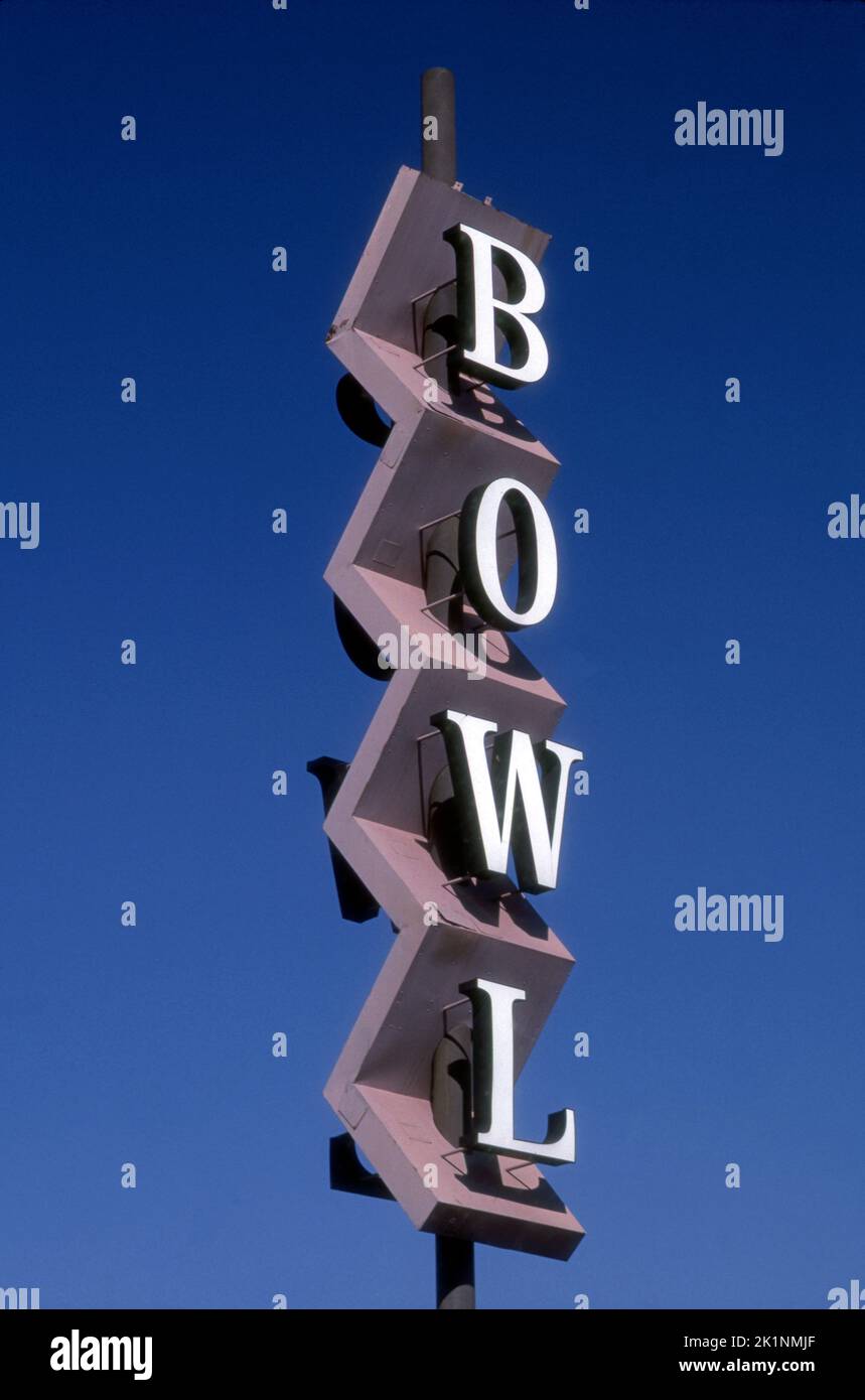 Vintage bowling sign hi-res stock photography and images - Alamy