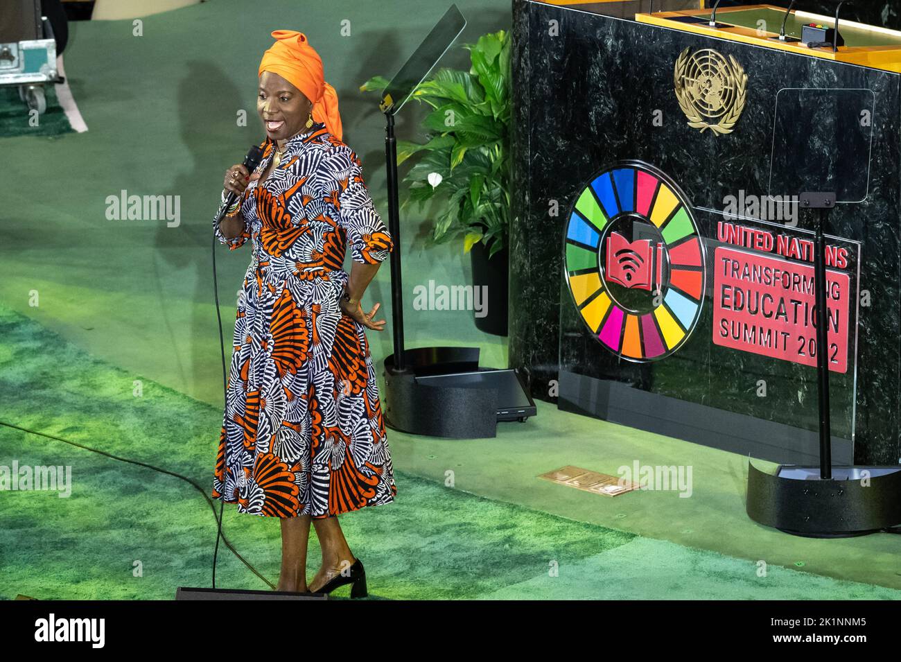 General assembly hall summit hi-res stock photography and images - Alamy