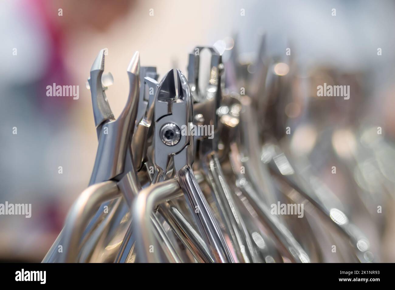 Dental forceps closeup hi-res stock photography and images - Alamy