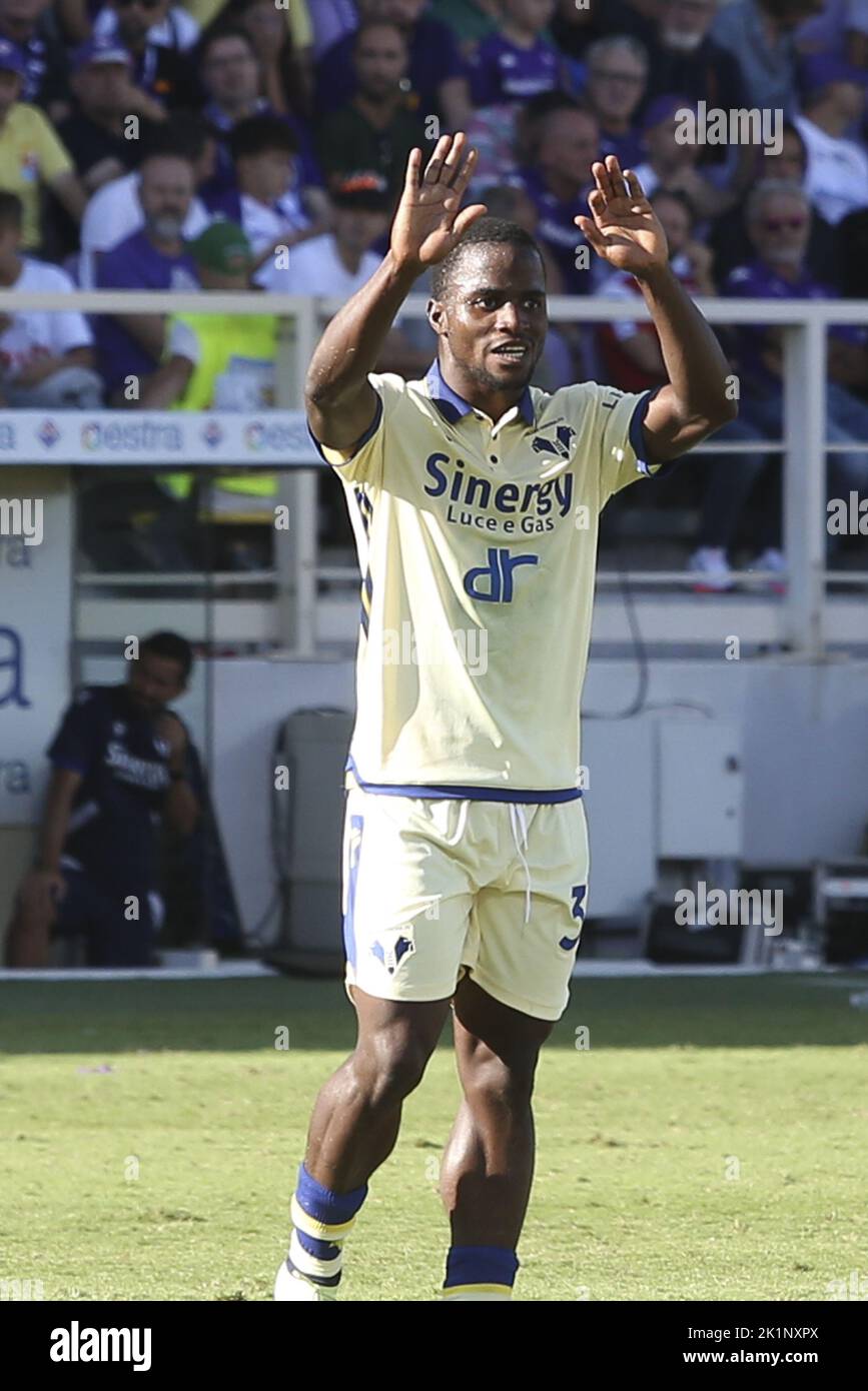 Yayah Kallon of Hellas Verona FC apologises for the wrong kick during ...