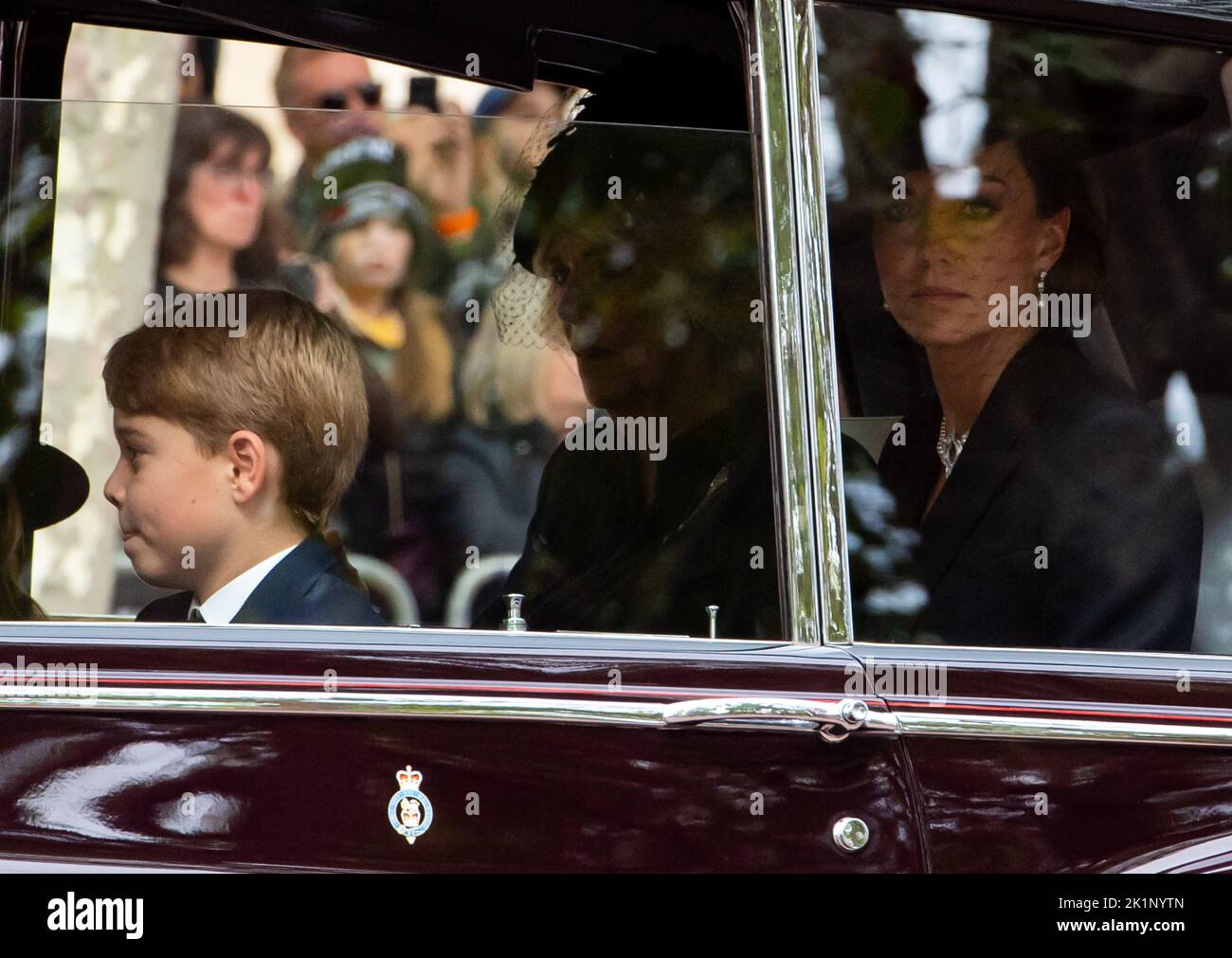 London, UK. 19th Sep, 2022. Kate Middleton, Princess of Wales is driven down The Mall after the ...
