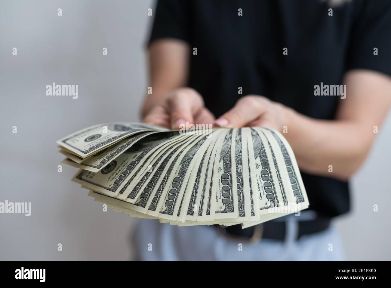 woman hands counting money, US dollars Stock Photo - Alamy