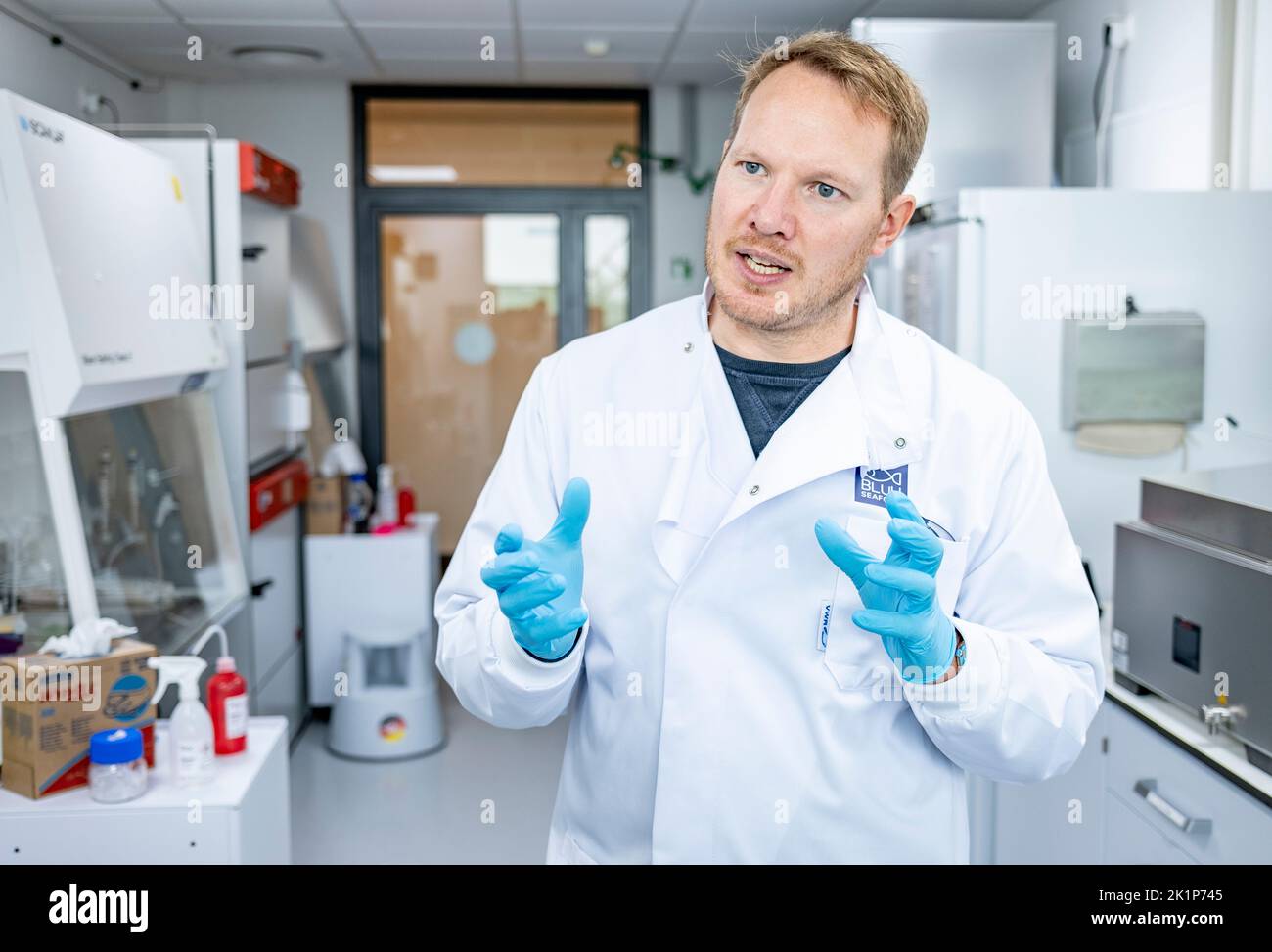 PRODUCTION - 09 September 2022, Schleswig-Holstein, Lübeck: Sebastian ...