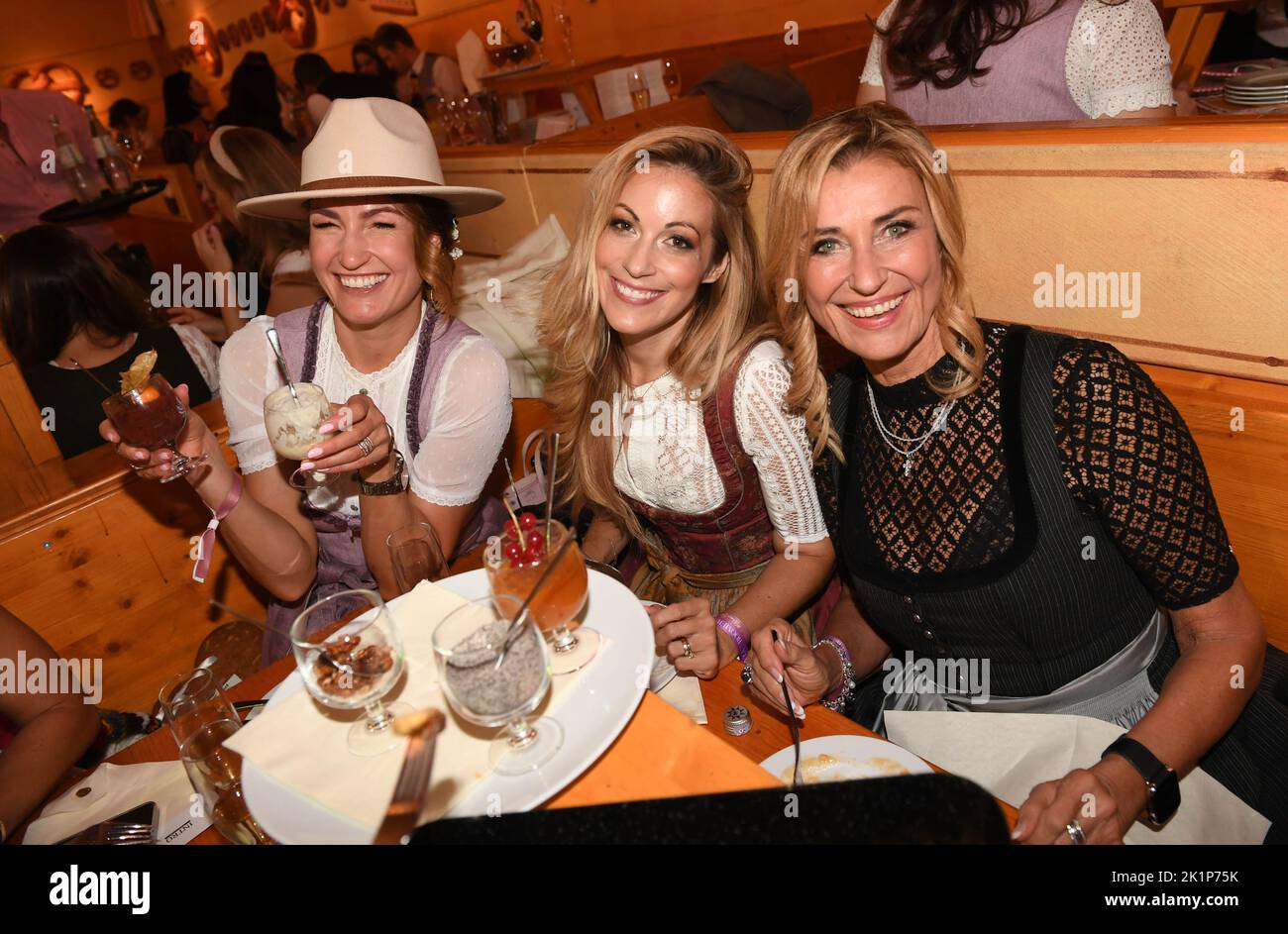 Munich, Germany. 19th Sep, 2022. Cyclist Denise Schindler (l-r ...
