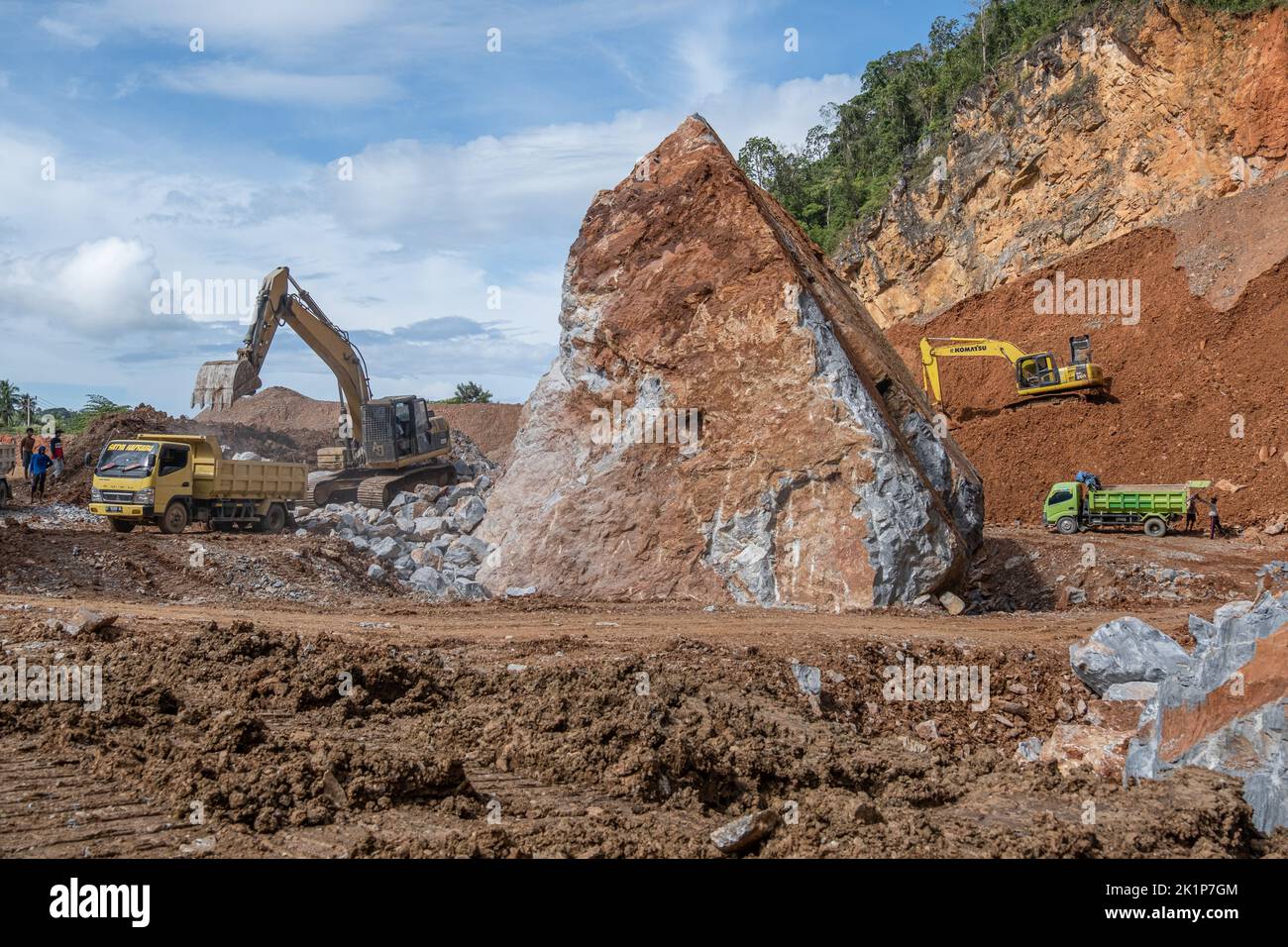 Process of loading marble stone from stone quarry in north moramo ...