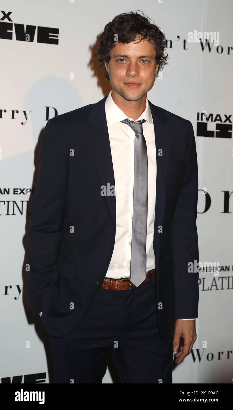 September 19, 2022, New York City, New York, USA: Actor DOUGLAS SMITH ...