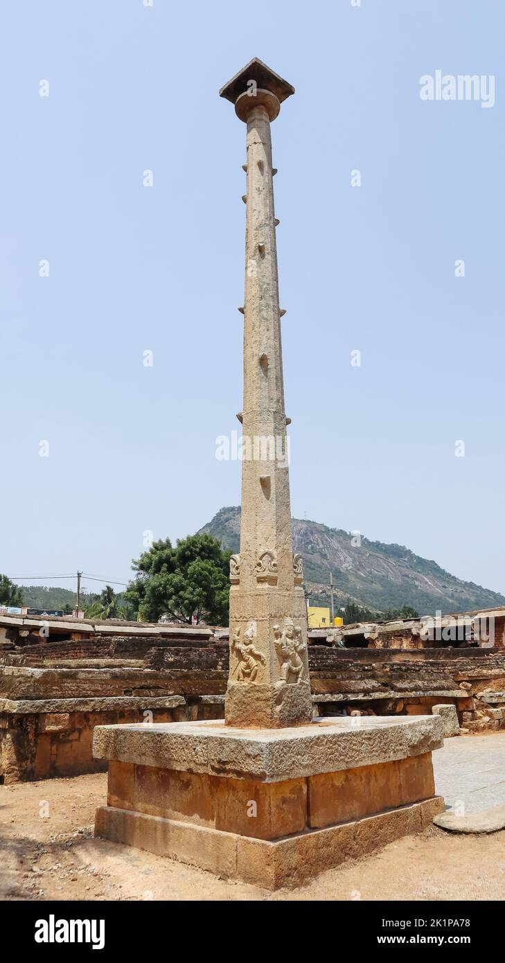 Karnataka flag hi-res stock photography and images - Alamy