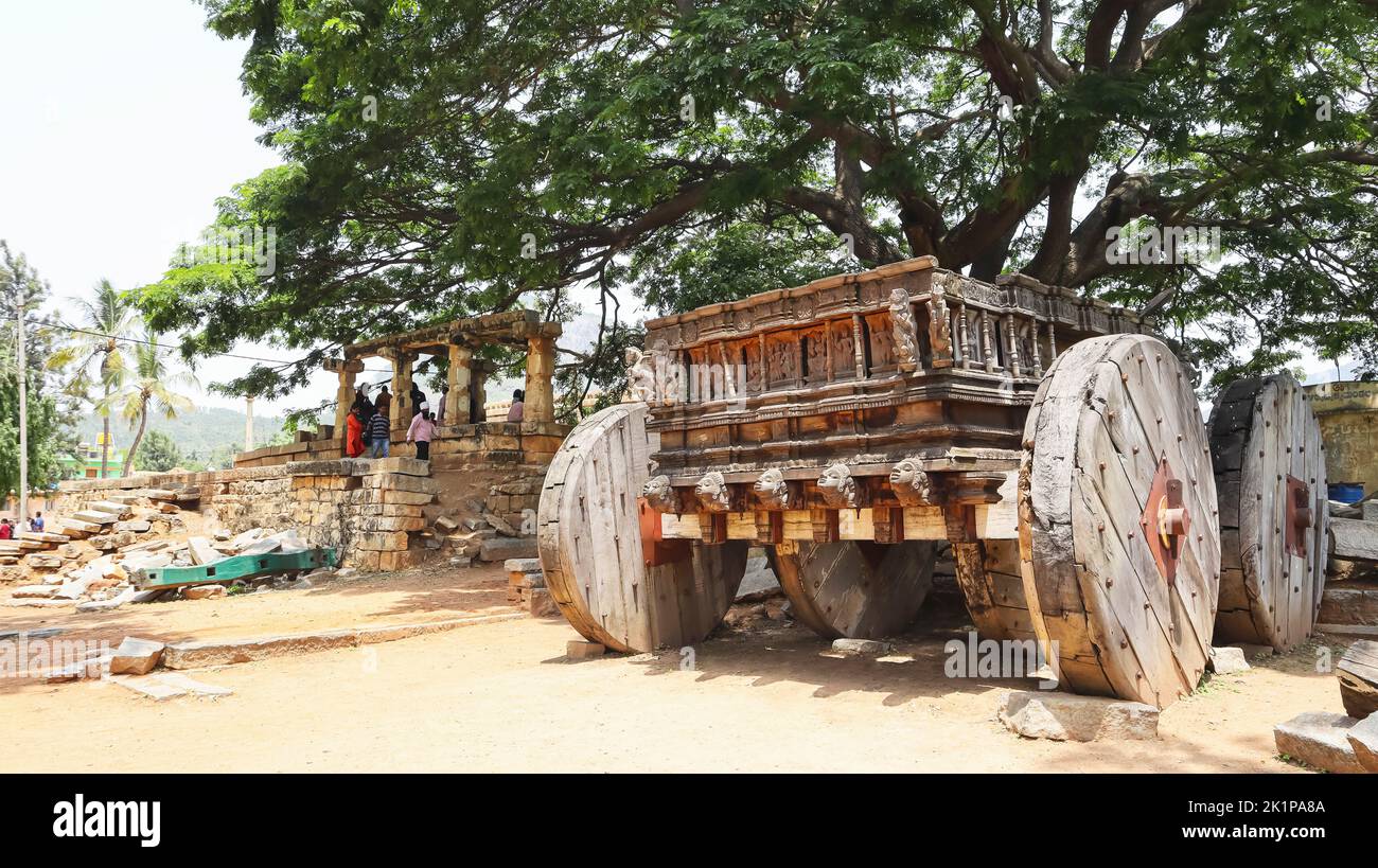 Old broken Ratha of shree Bhoganandishwara Temple, Nandi Hills ...