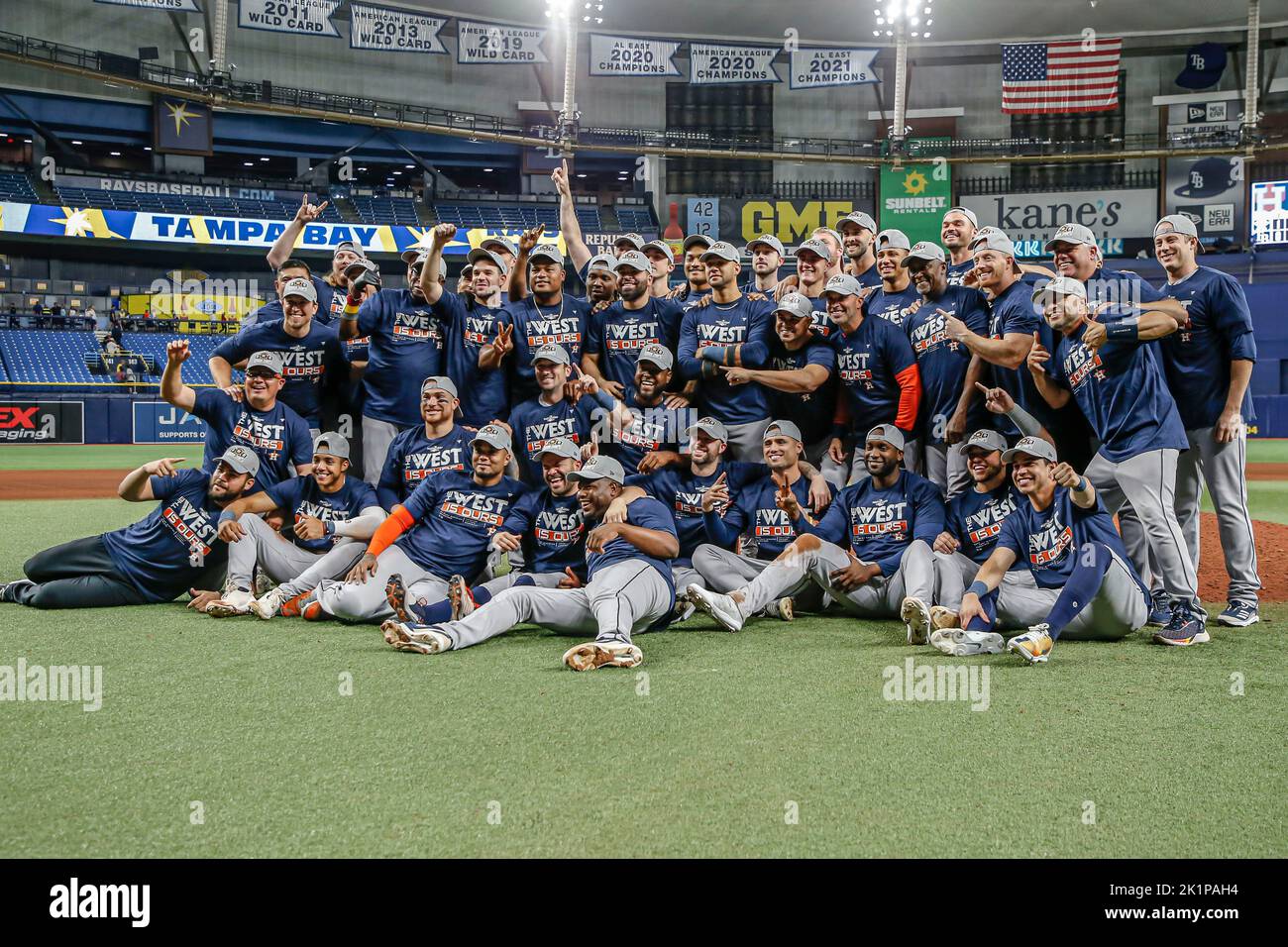Houston astros baseball team hi-res stock photography and images - Alamy