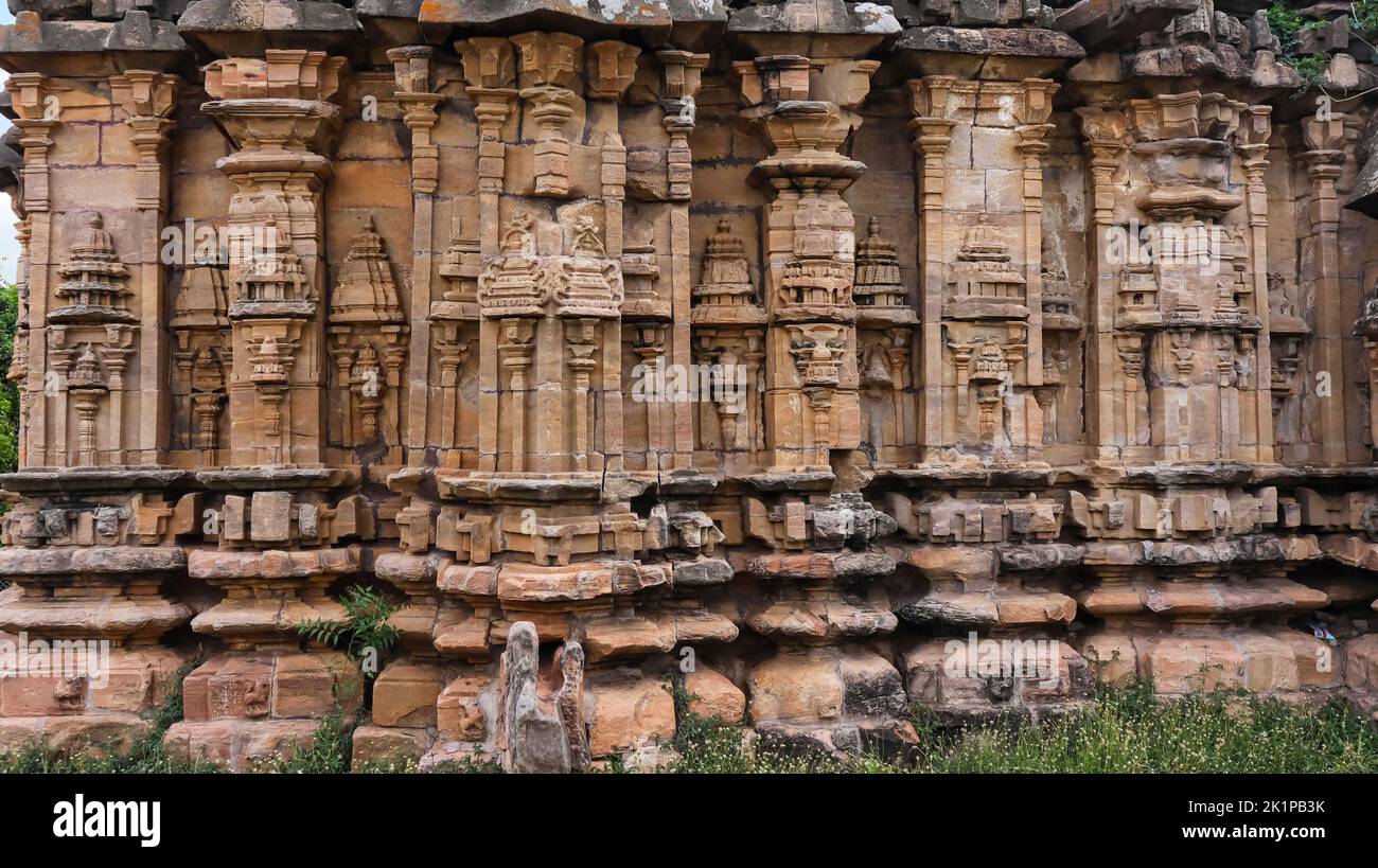 Carvings on the Twin Towered Shiva Temple, Sudi, Gadag, Karnataka ...
