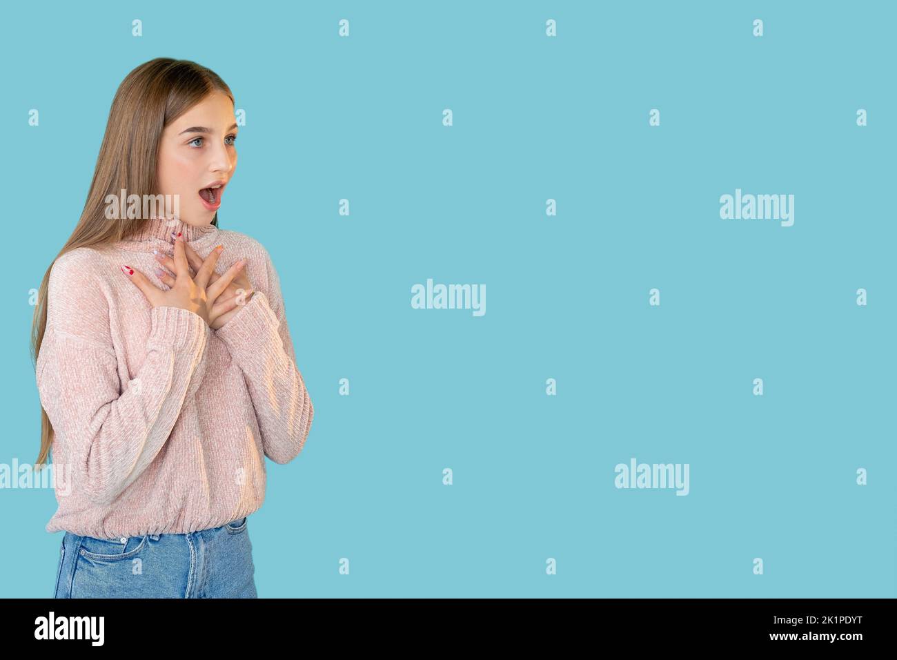 Amazed teen girl. Promotional background. Amazing opportunity. Omg ...