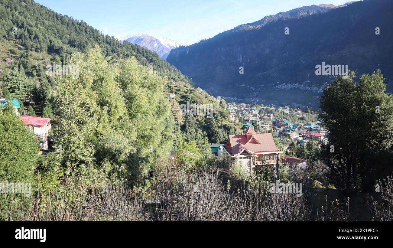 The mountainous landscape of Manali Himachal Pradesh, INDIA Stock Photo ...