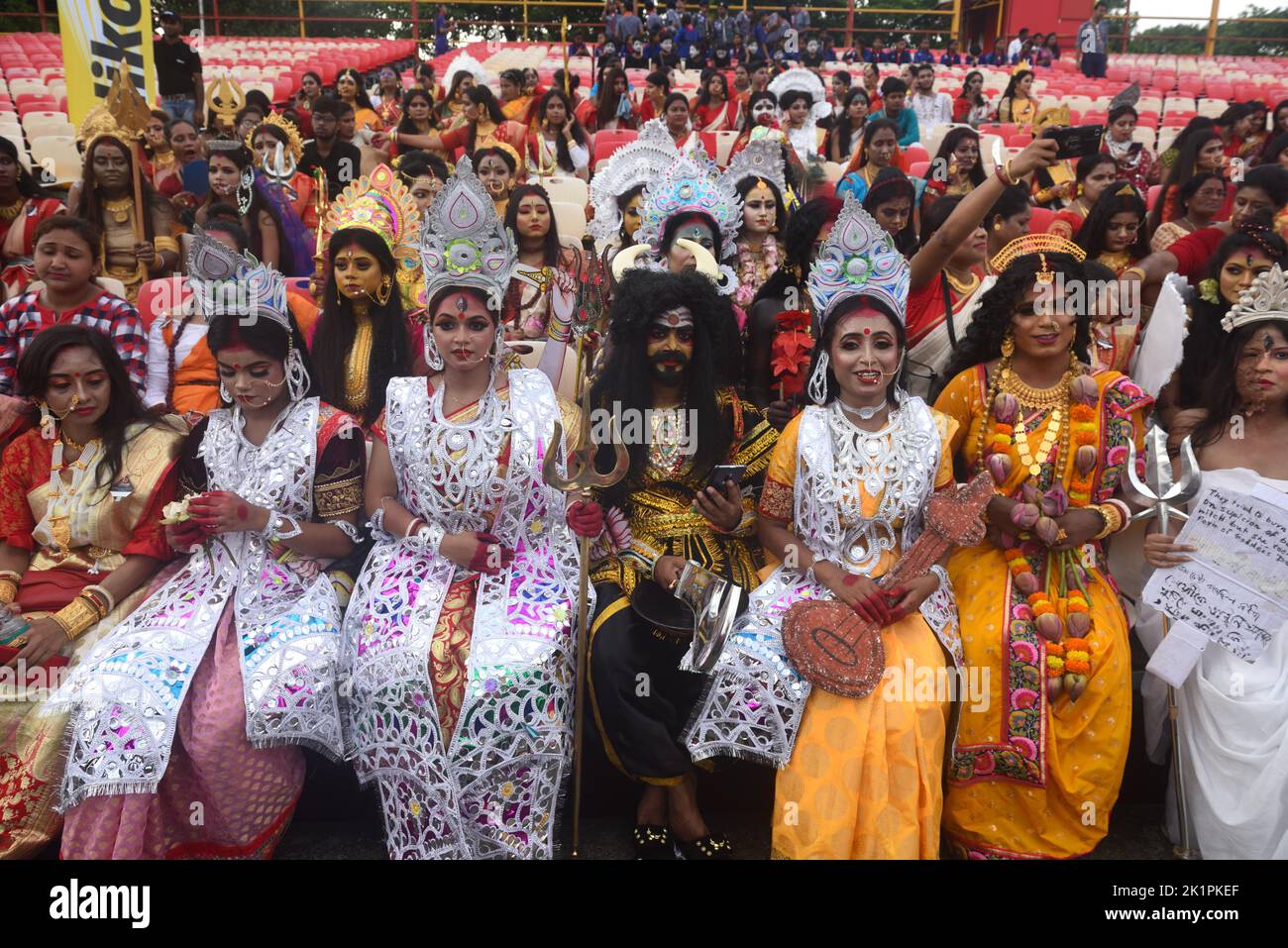 Bengali girls hi-res stock photography and images - Alamy