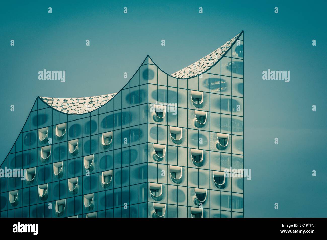 Elbphilharmonie building hi-res stock photography and images - Alamy