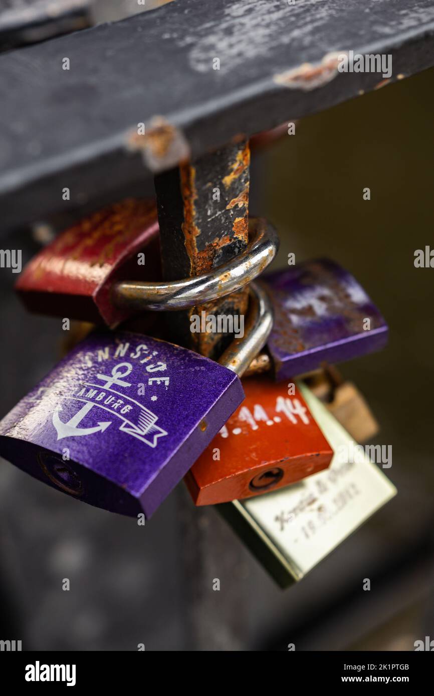 Vertical shot metal private hi-res stock photography and images - Alamy