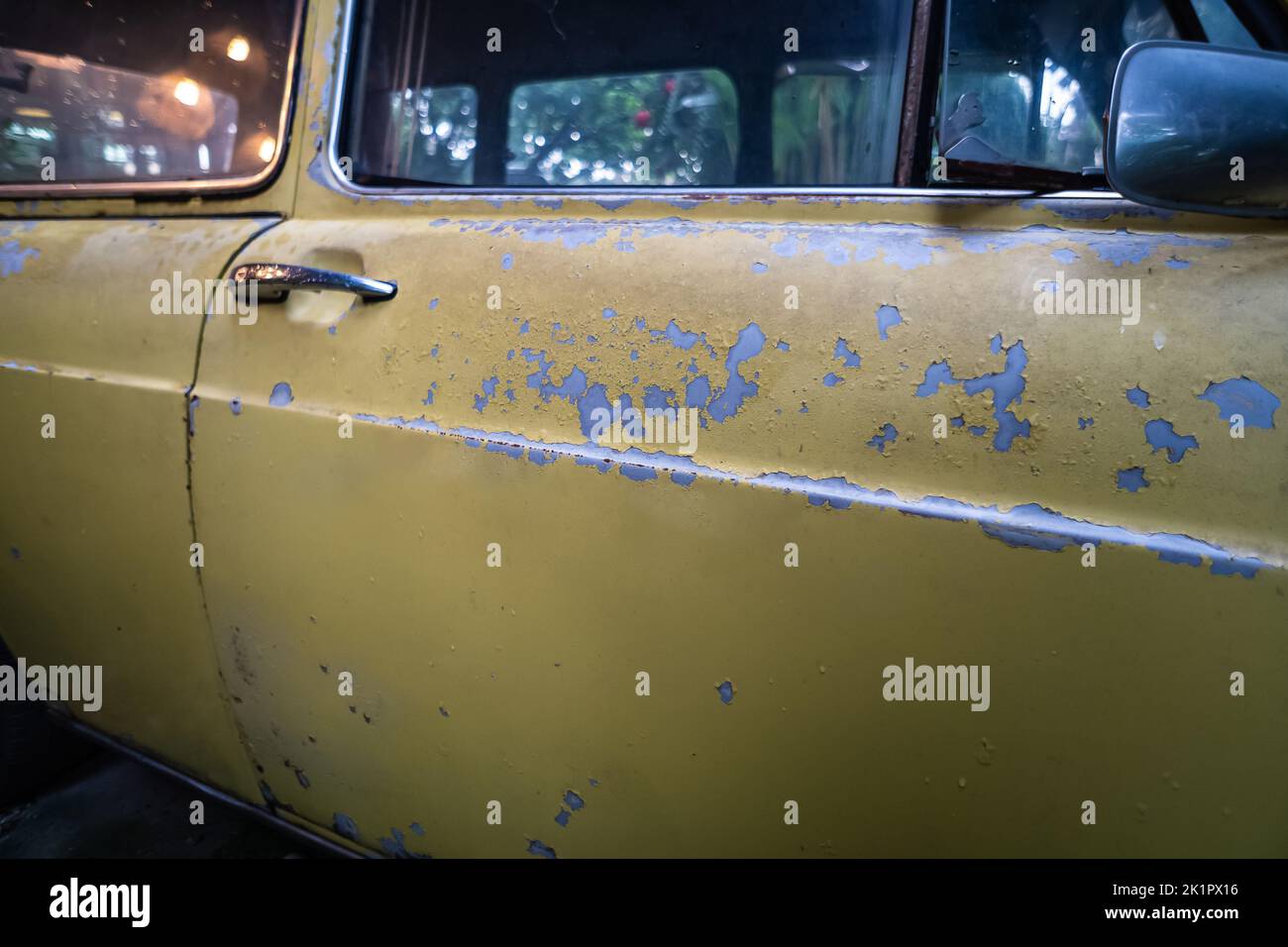 Old car with rust and corrosion on the door close up Stock Photo - Alamy
