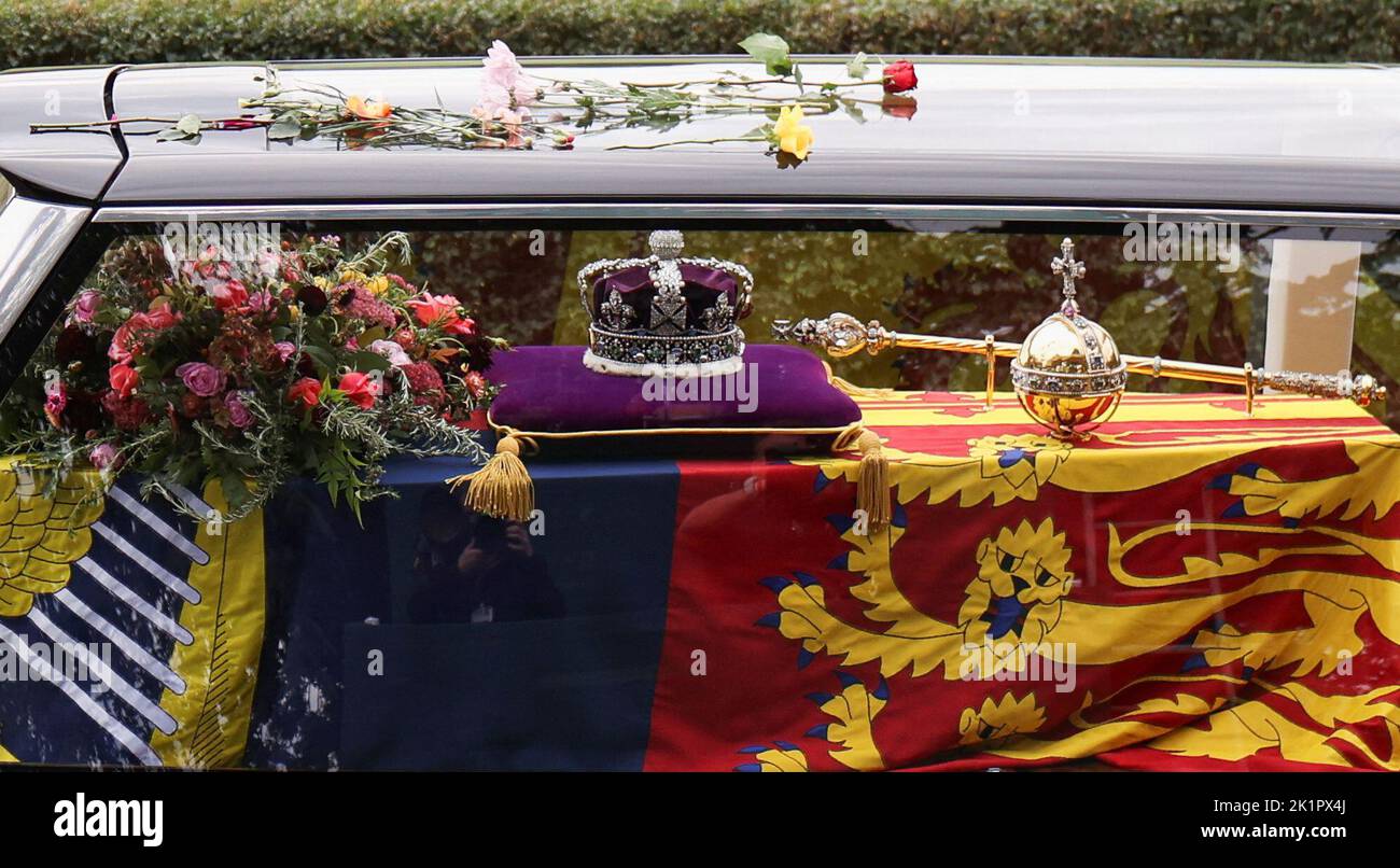 The State Hearse carrying the coffin of Queen Elizabeth II, draped in ...