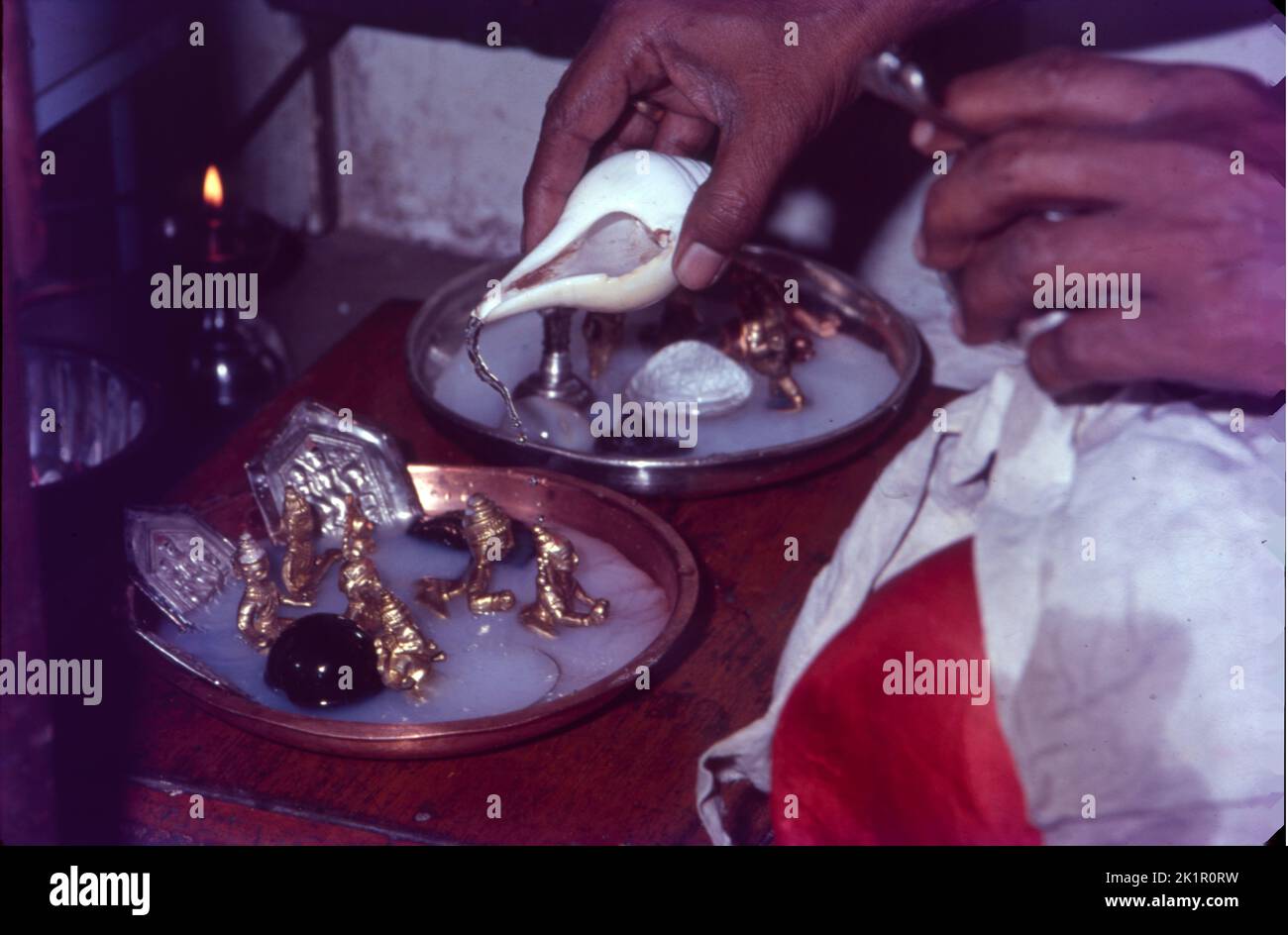 Pooja in home temple hi-res stock photography and images - Alamy