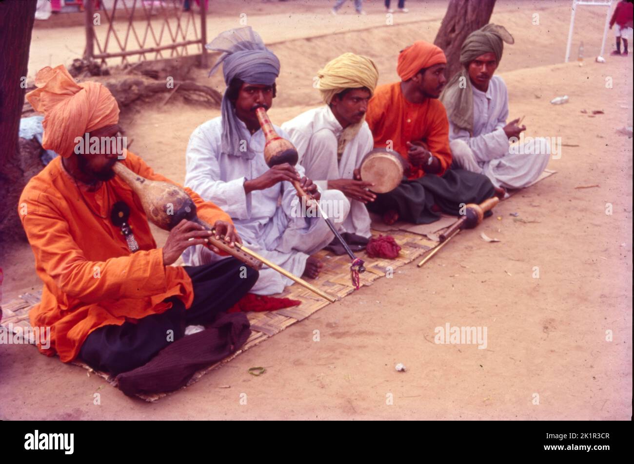 Bean playing snake charmers hi-res stock photography and images - Alamy
