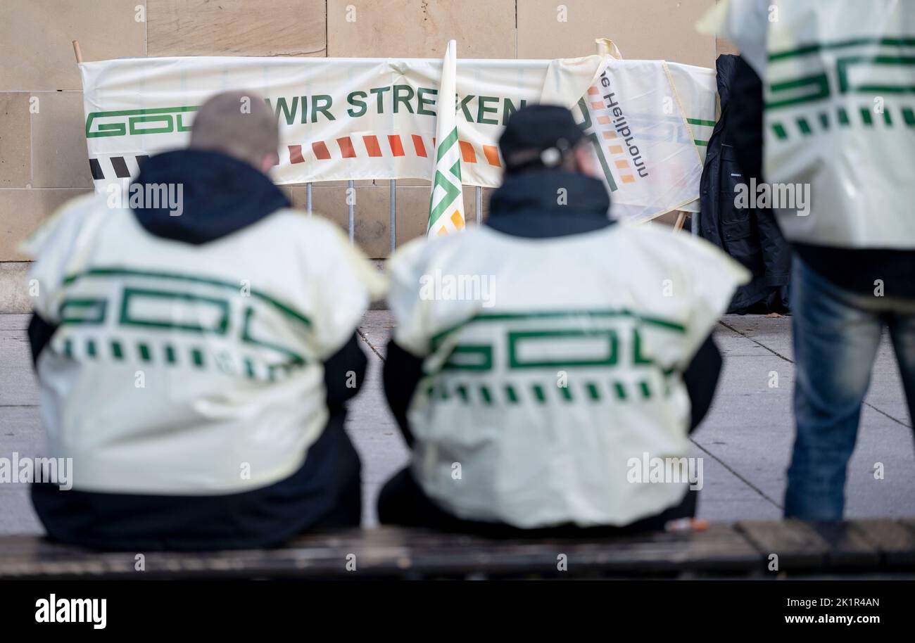 Heilbronn, Germany. 20th Sep, 2022. Participants of a warning strike of ...